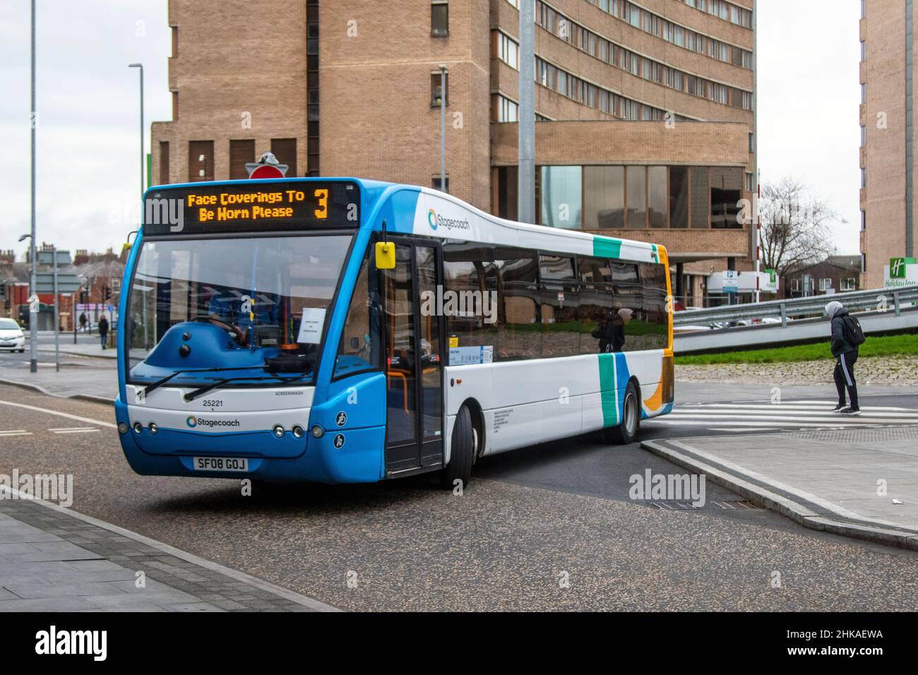 School buses leaving school hi-res stock photography and images - Alamy