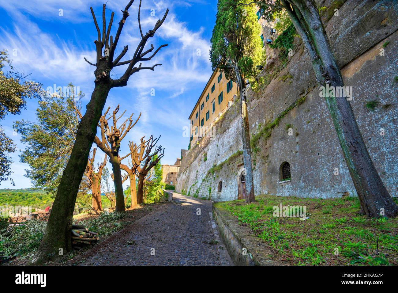 The walls of the Orsini Fortress, Sorano, Tuscany, Italy, Europe Stock ...