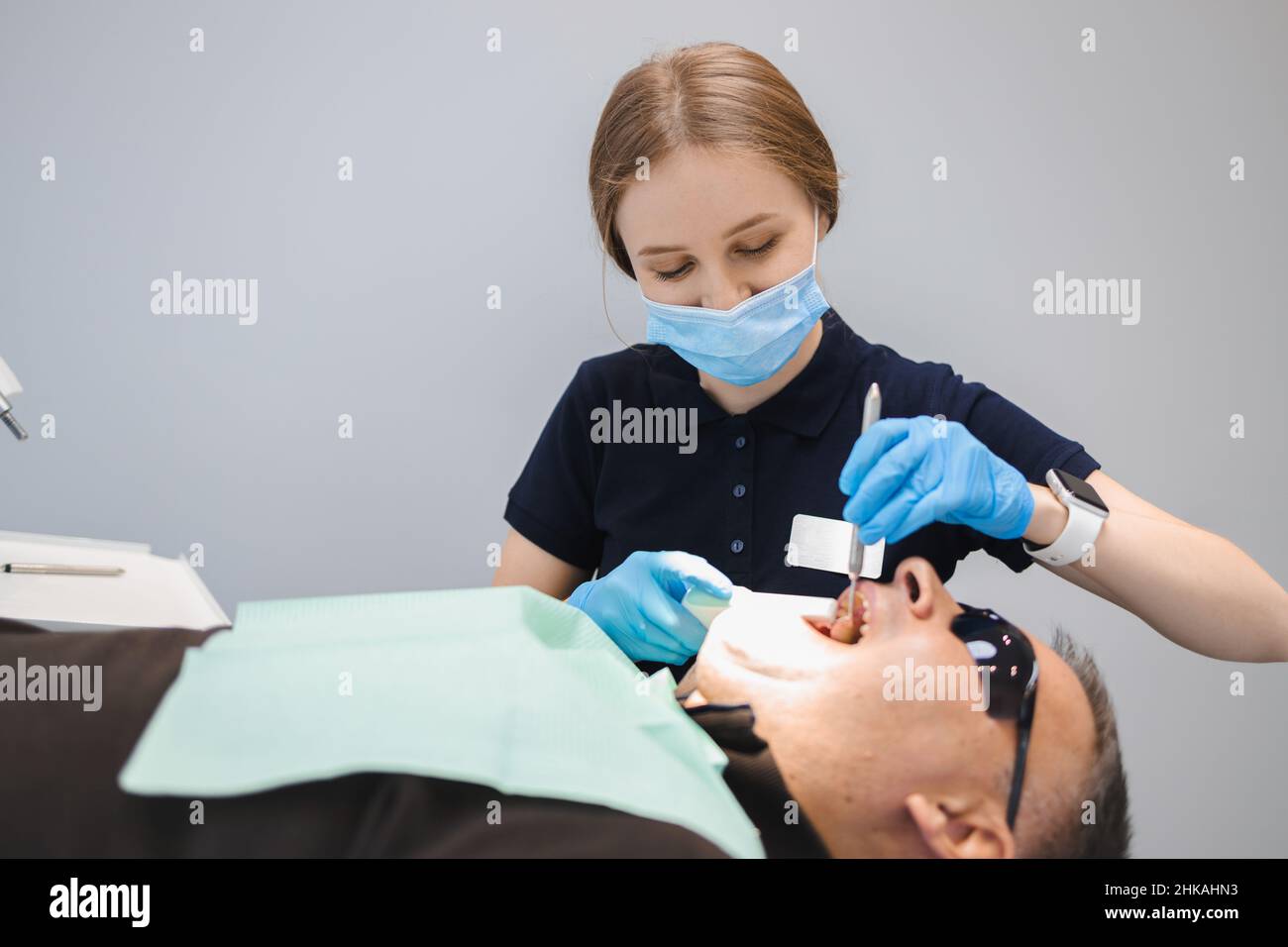 Filling of teeth hi-res stock photography and images - Alamy