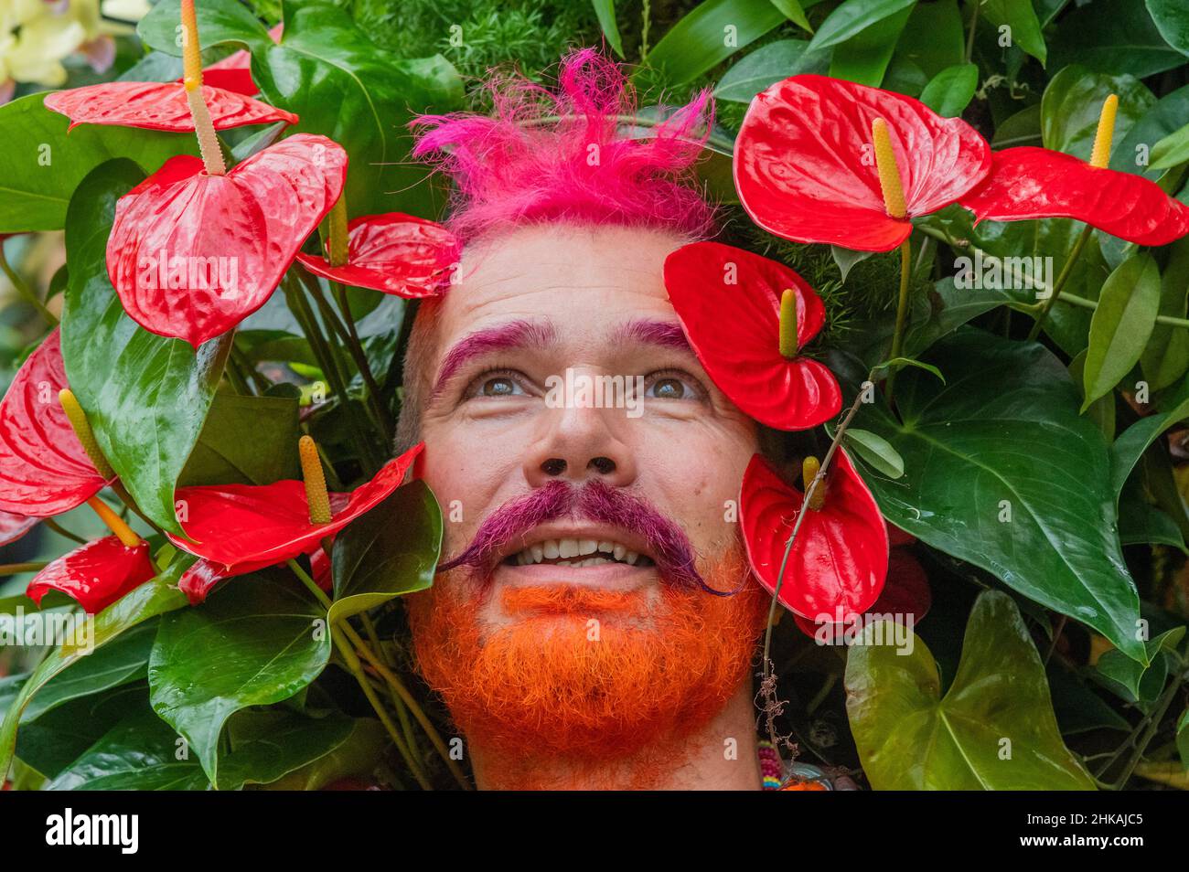 London, UK. 3rd Feb, 2022. Henck Roling, in house florist makes final ...