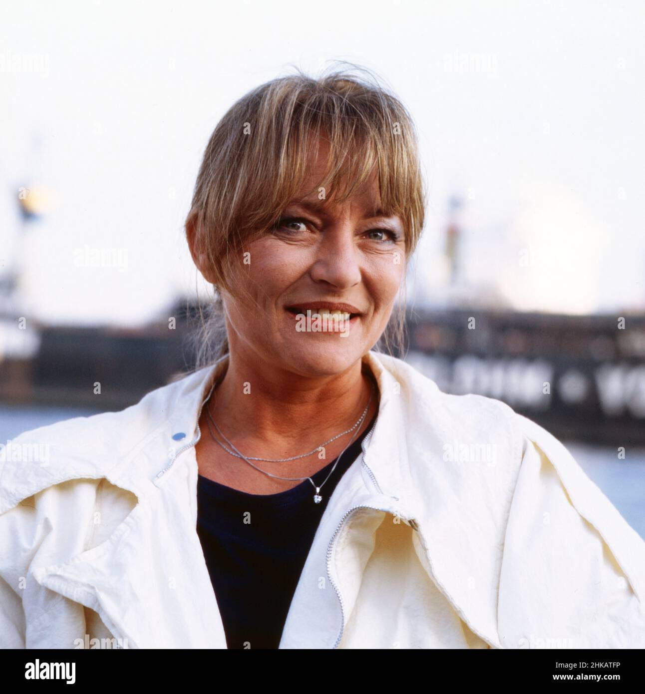 Karin Baal, deutsche Fernseh-, Film- und Bühnenschauspielerin, bei ...