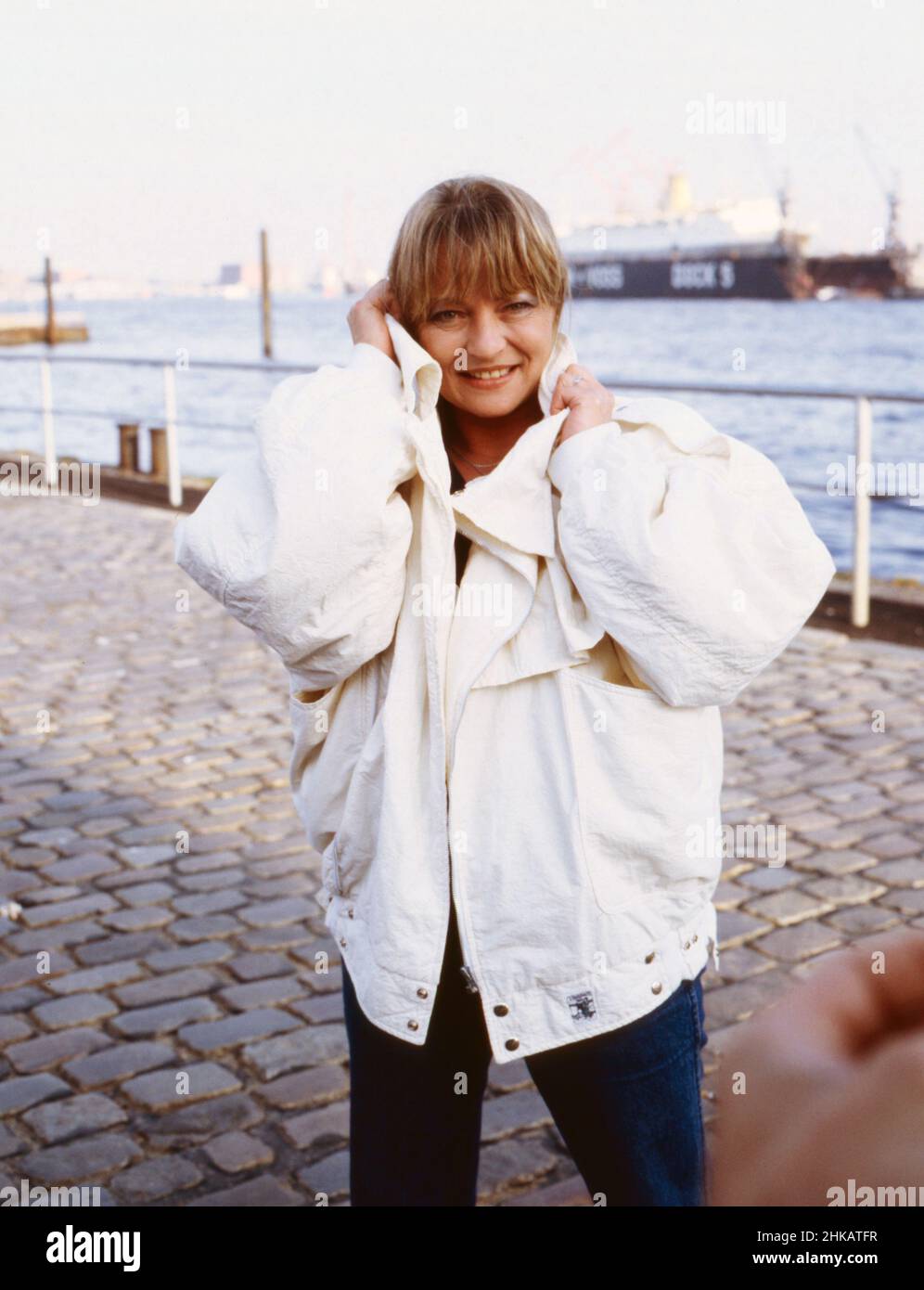 Karin Baal, deutsche Fernseh-, Film- und Bühnenschauspielerin, bei ...