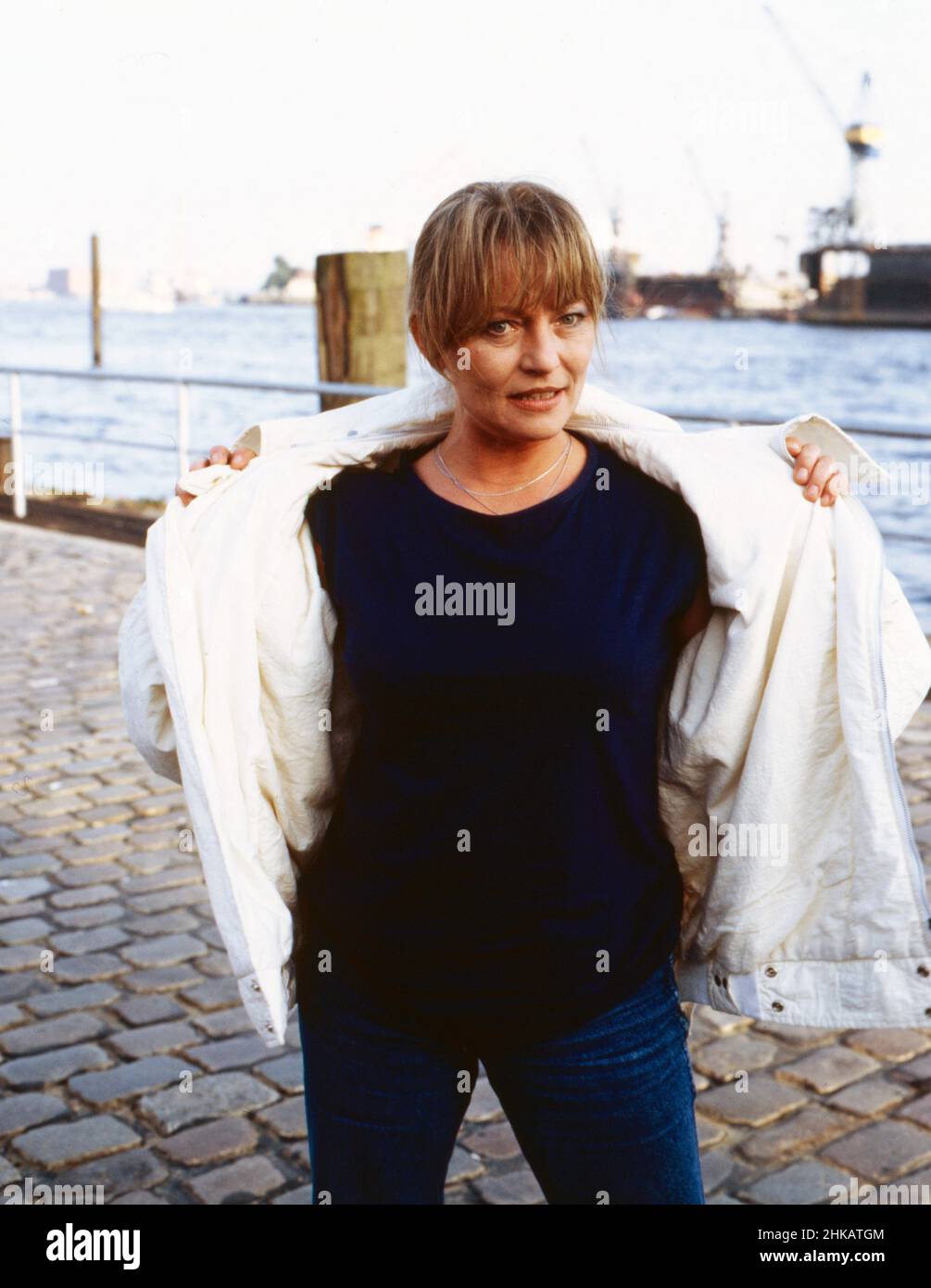 Karin Baal, deutsche Fernseh-, Film- und Bühnenschauspielerin, bei ...