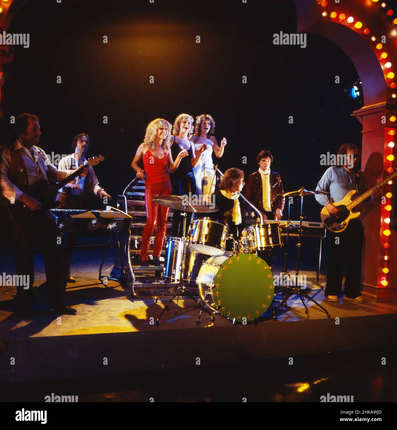 Rainbow band 1970s hi-res stock photography and images - Alamy