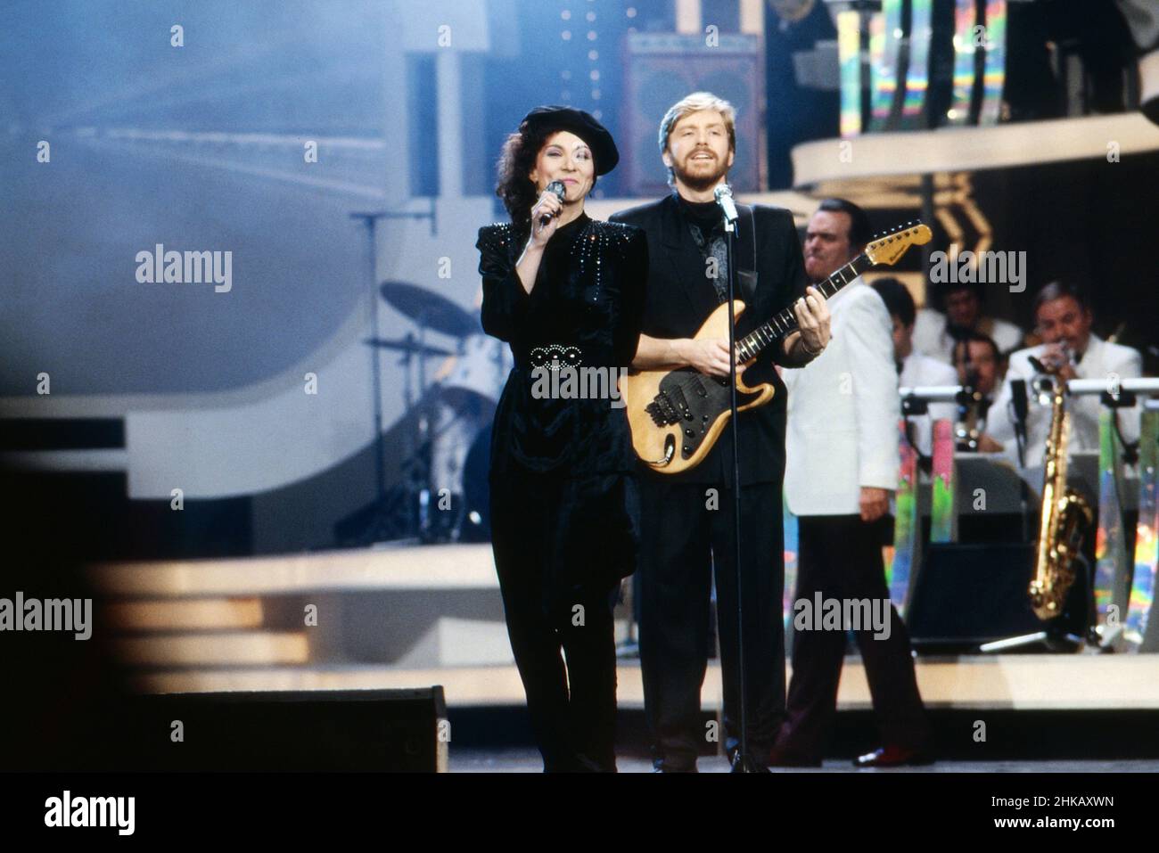 Musikduo "Tie-Break" wird bei einem Auftritt im deutschen Fernsehen von ...