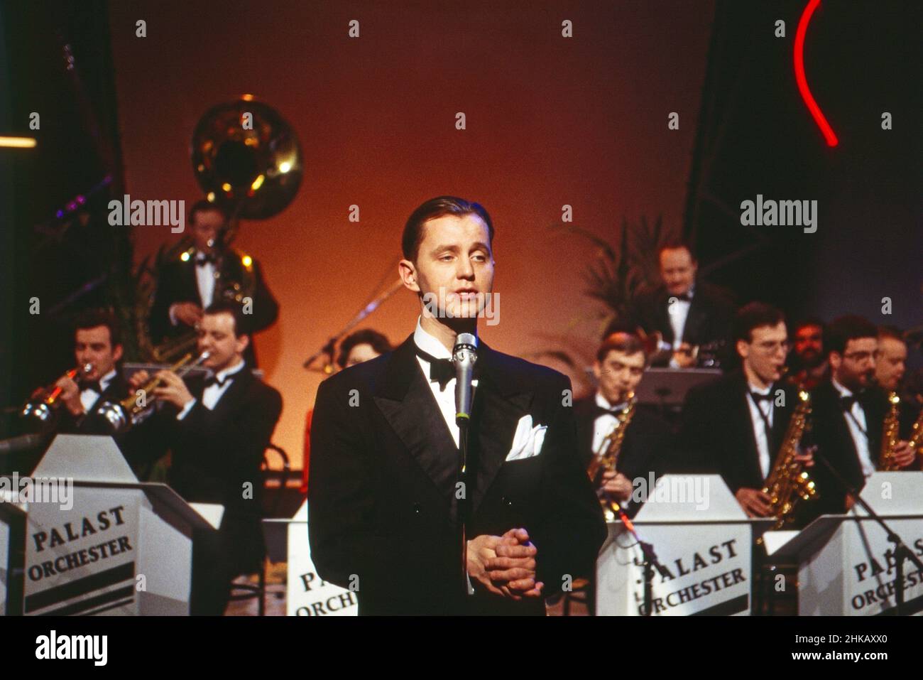 Max raabe hi-res stock photography and images - Alamy