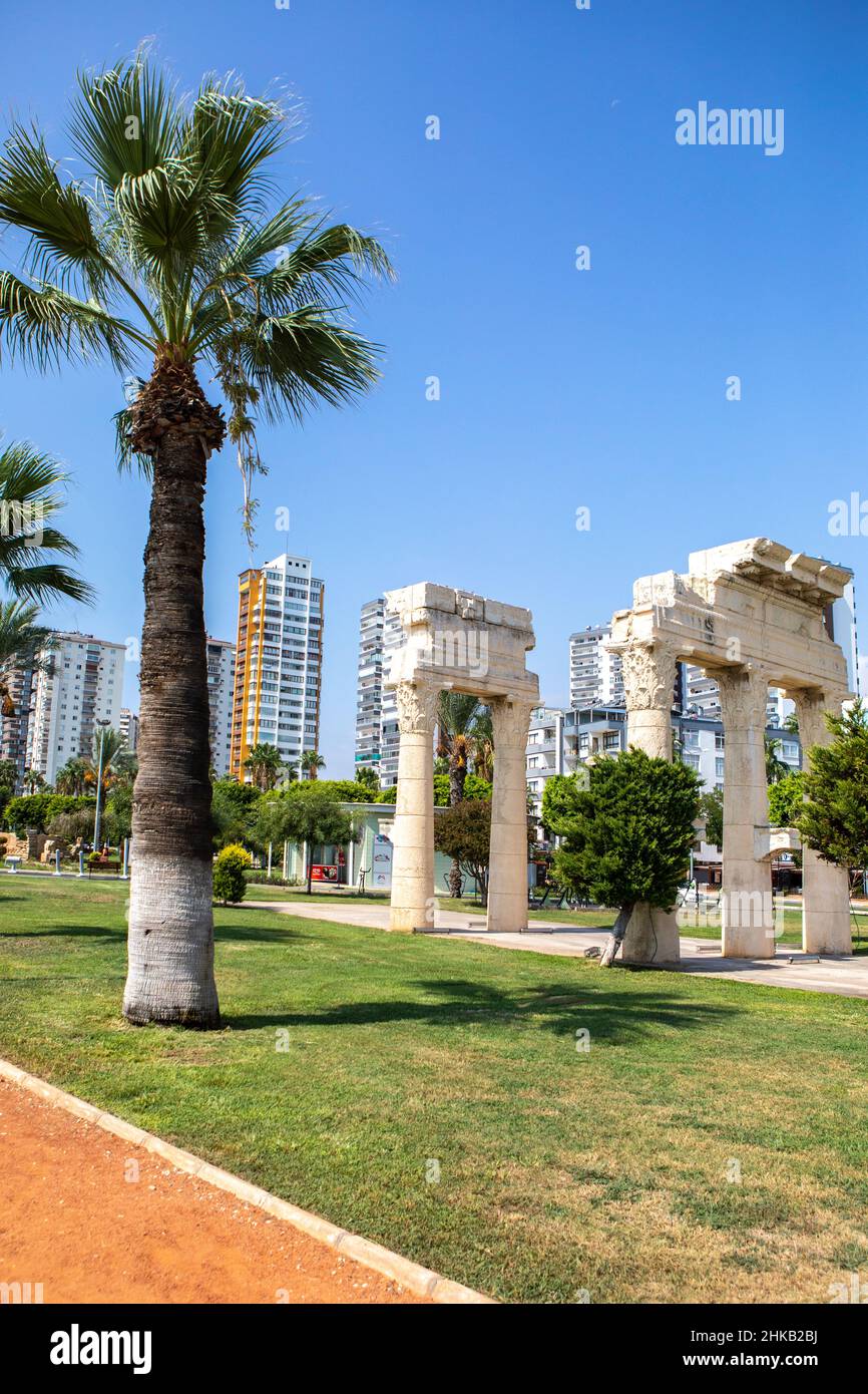 Mersin, Turkey – November 2020. sunny beach and promenade at Mersin ...