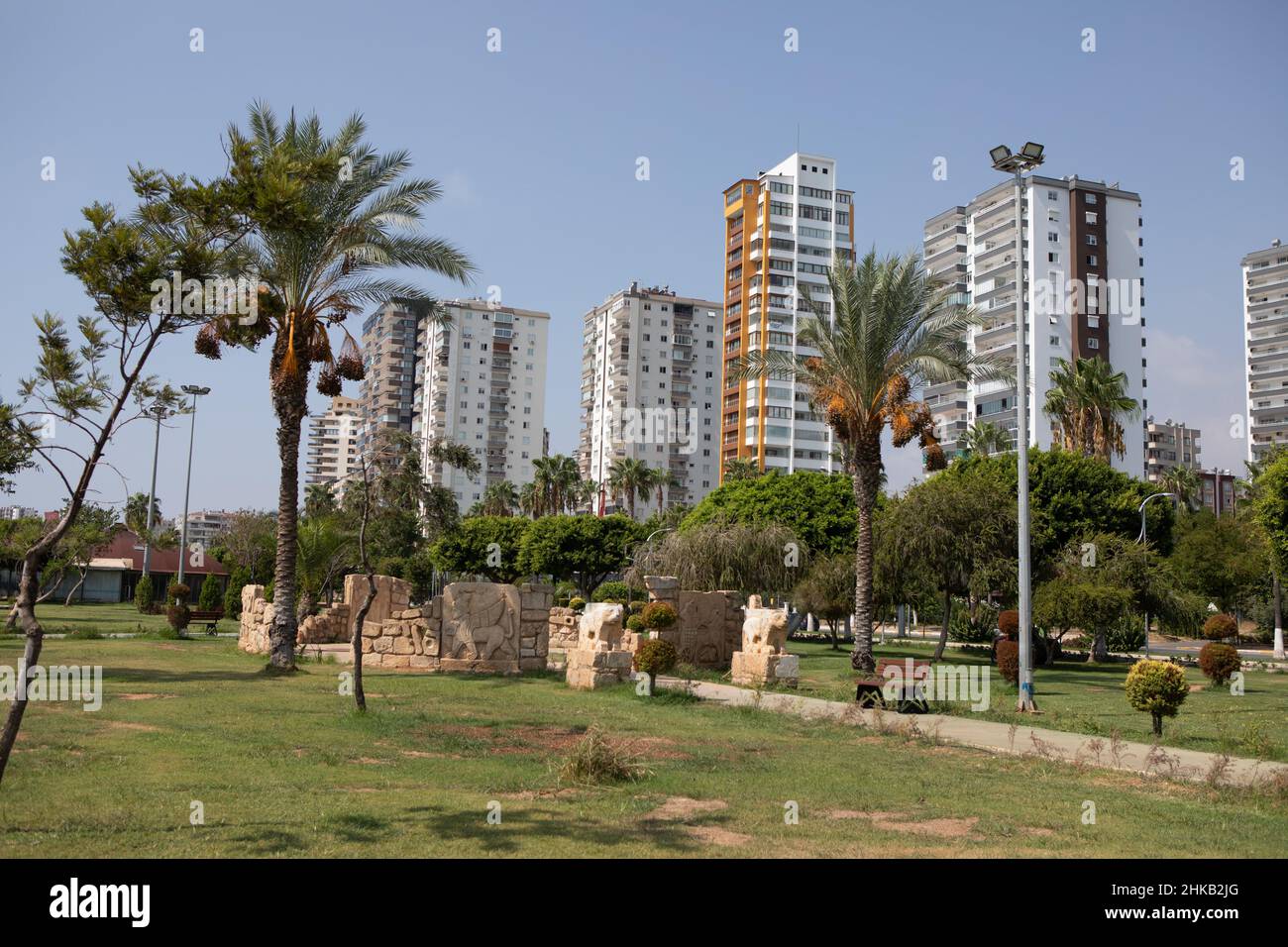 Mersin, Turkey – November 2020. sunny beach and promenade at Mersin ...