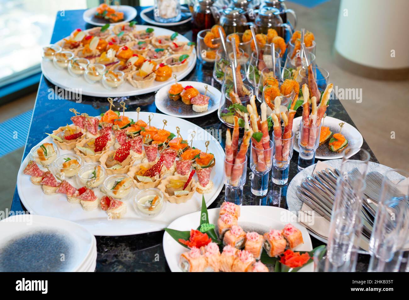 Lunch buffet office hi-res stock photography and images - Alamy