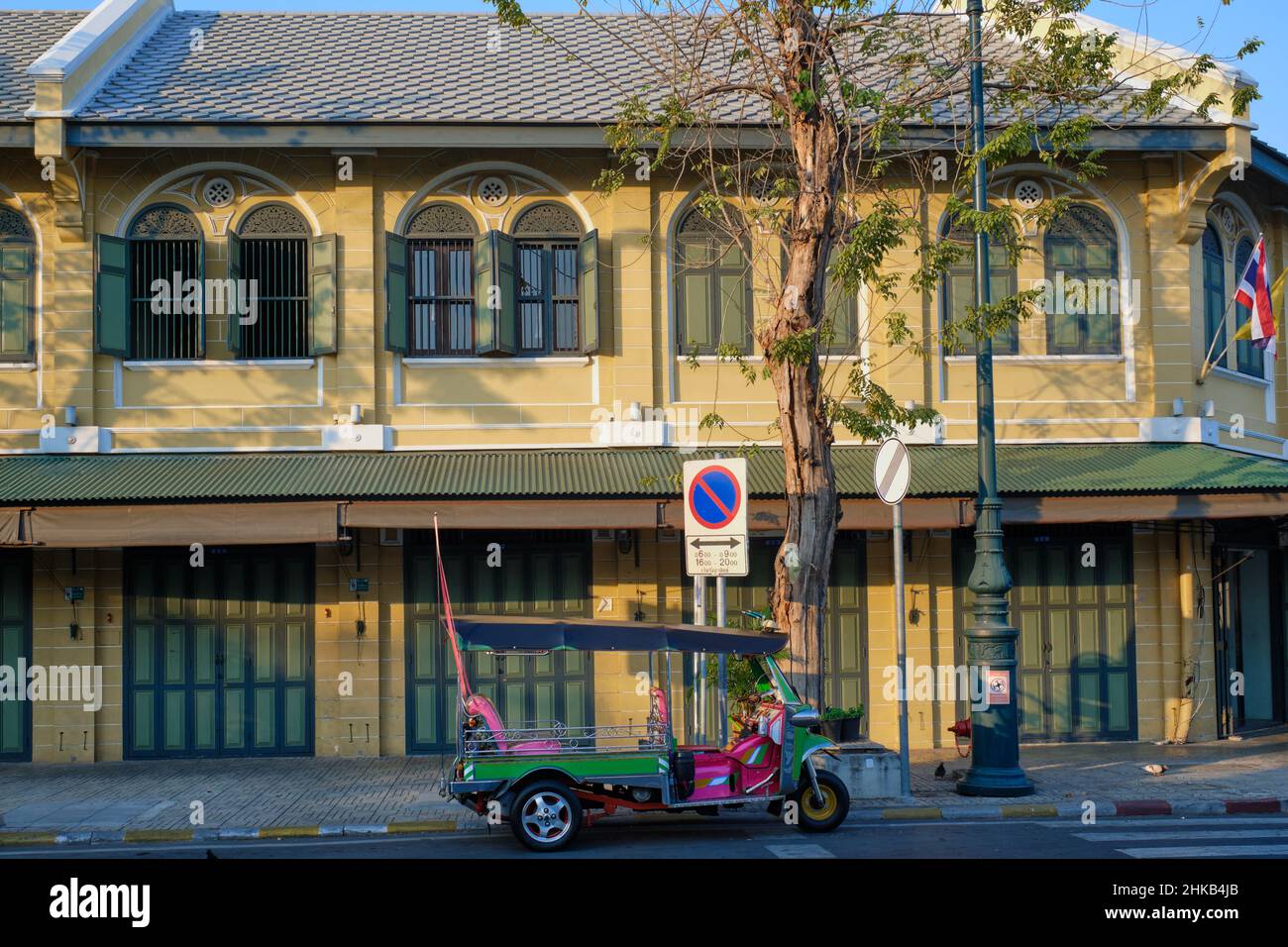 Traditional old shophouses in Maharat Road in the old city area (Phra ...
