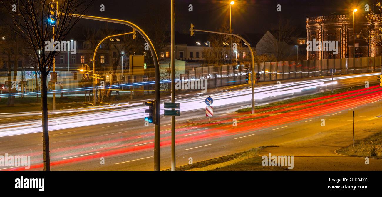 Light puller hi-res stock photography and images - Alamy