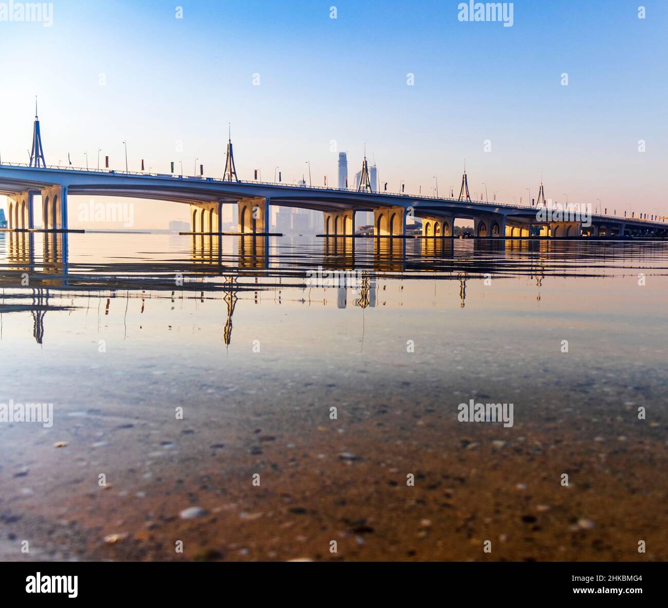 Dubai, UAE - 01.25.2022 - Business Bay crossing bridge Stock Photo - Alamy