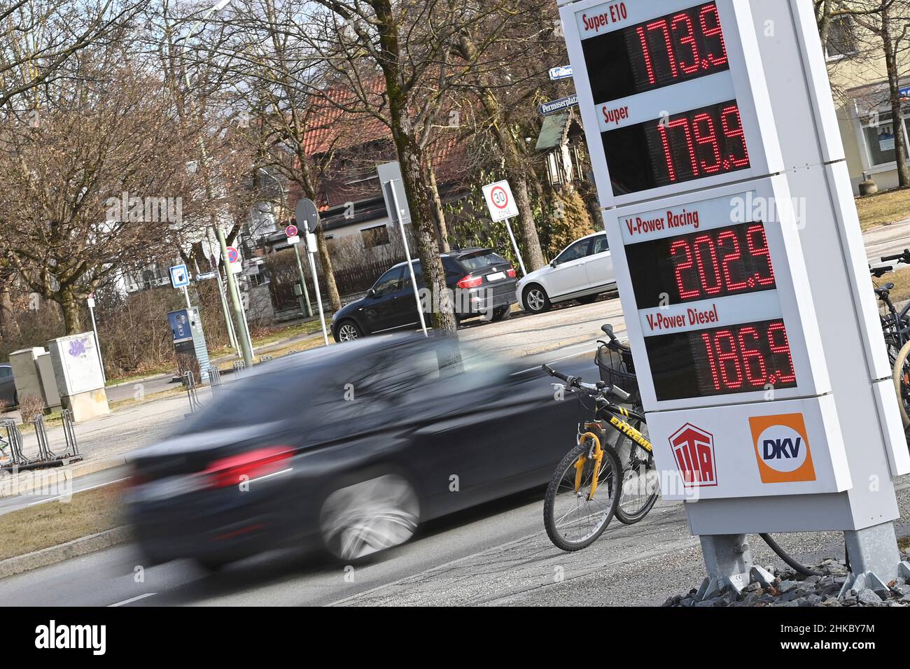 Gasoline types hi-res stock photography and images - Alamy