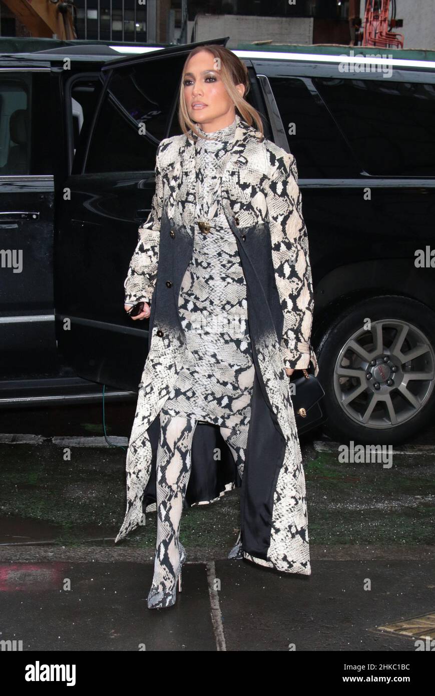 New York, NY, USA. 3rd Feb, 2022. Jennifer Lopez seen wearing a snake ...
