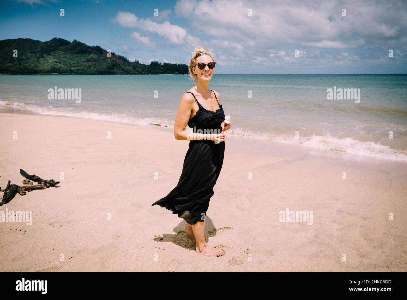 Mature woman beach joy hi-res stock photography and images - Alamy