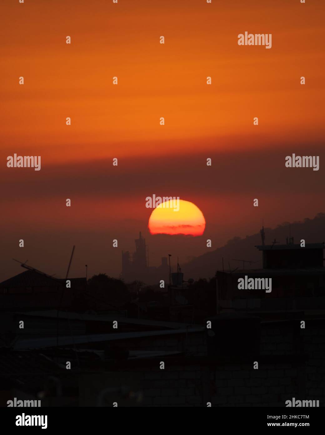 Sun hiding hi-res stock photography and images - Alamy