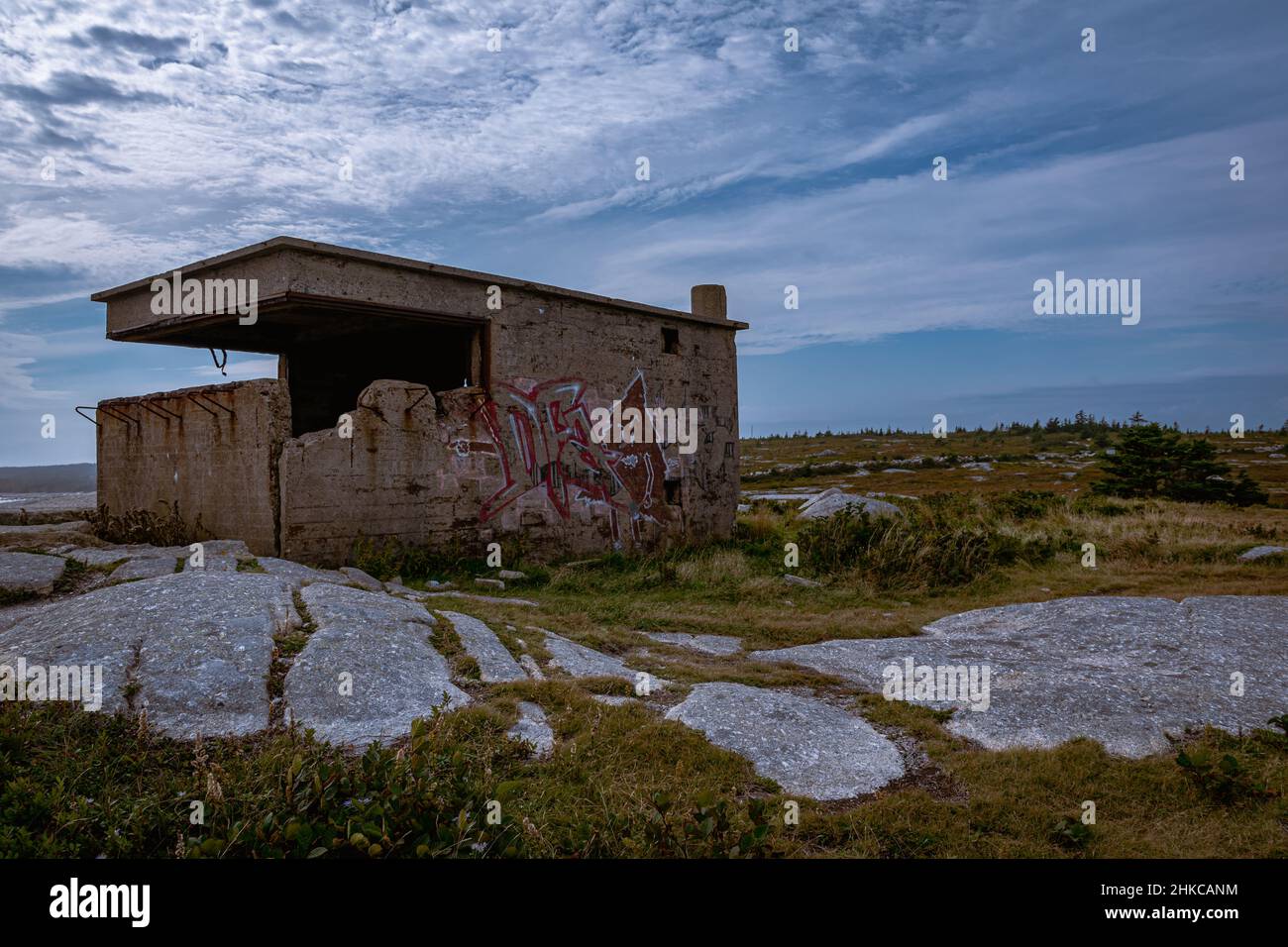 Ww2 lookout hi-res stock photography and images - Alamy