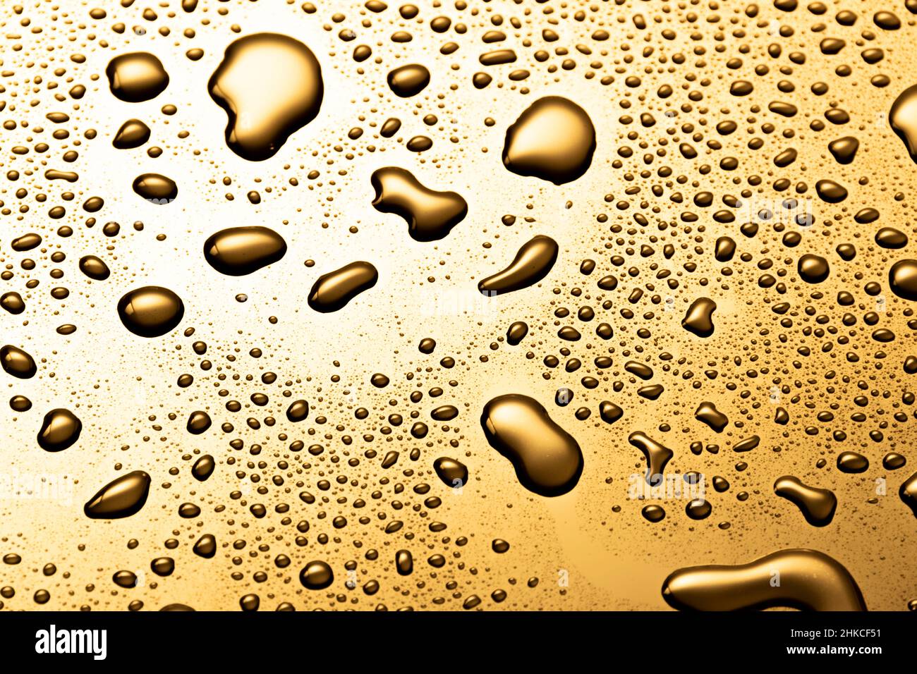 Reflective surface gold hi-res stock photography and images - Alamy
