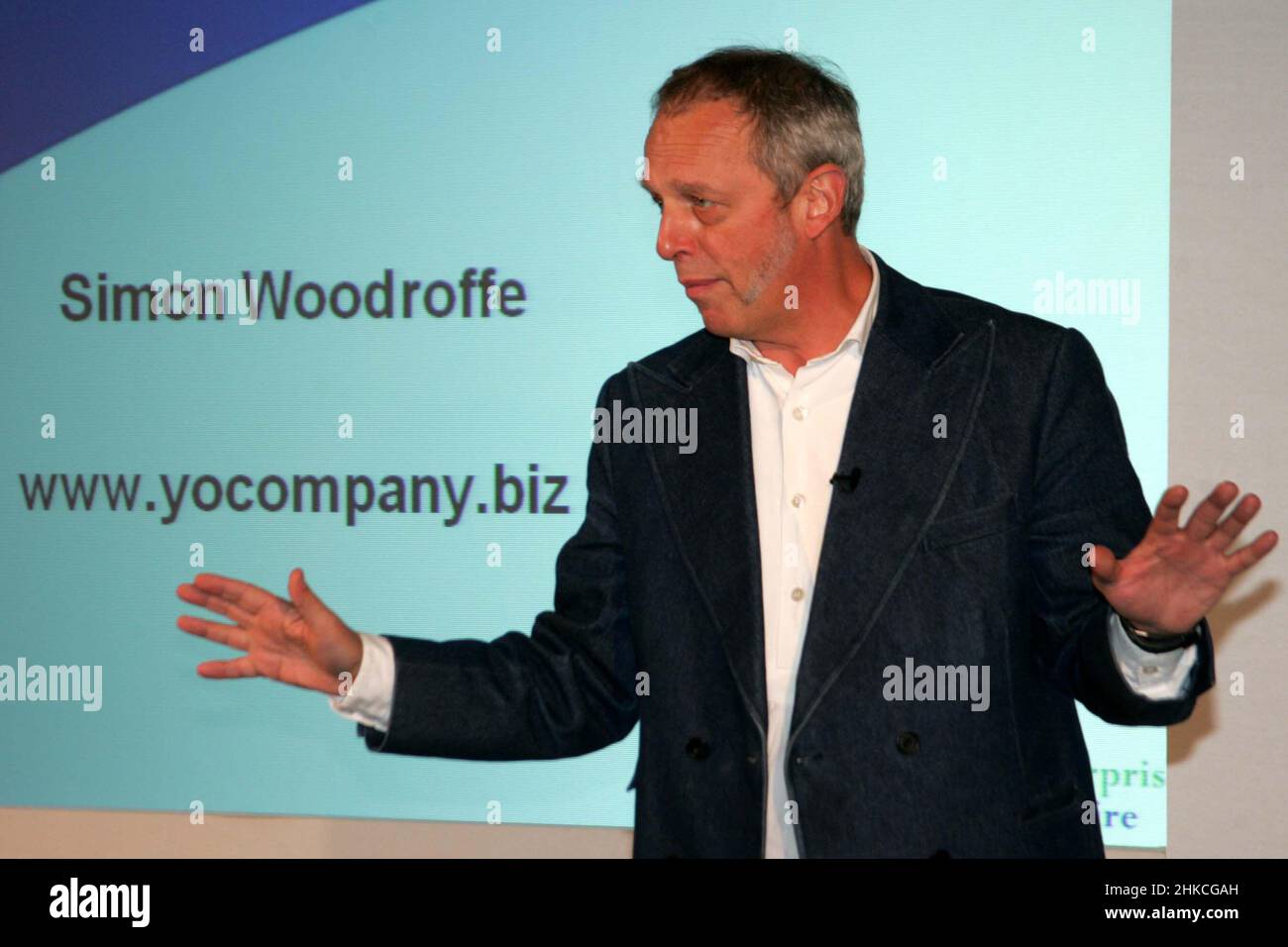 Motivatinf hi-res stock photography and images - Alamy