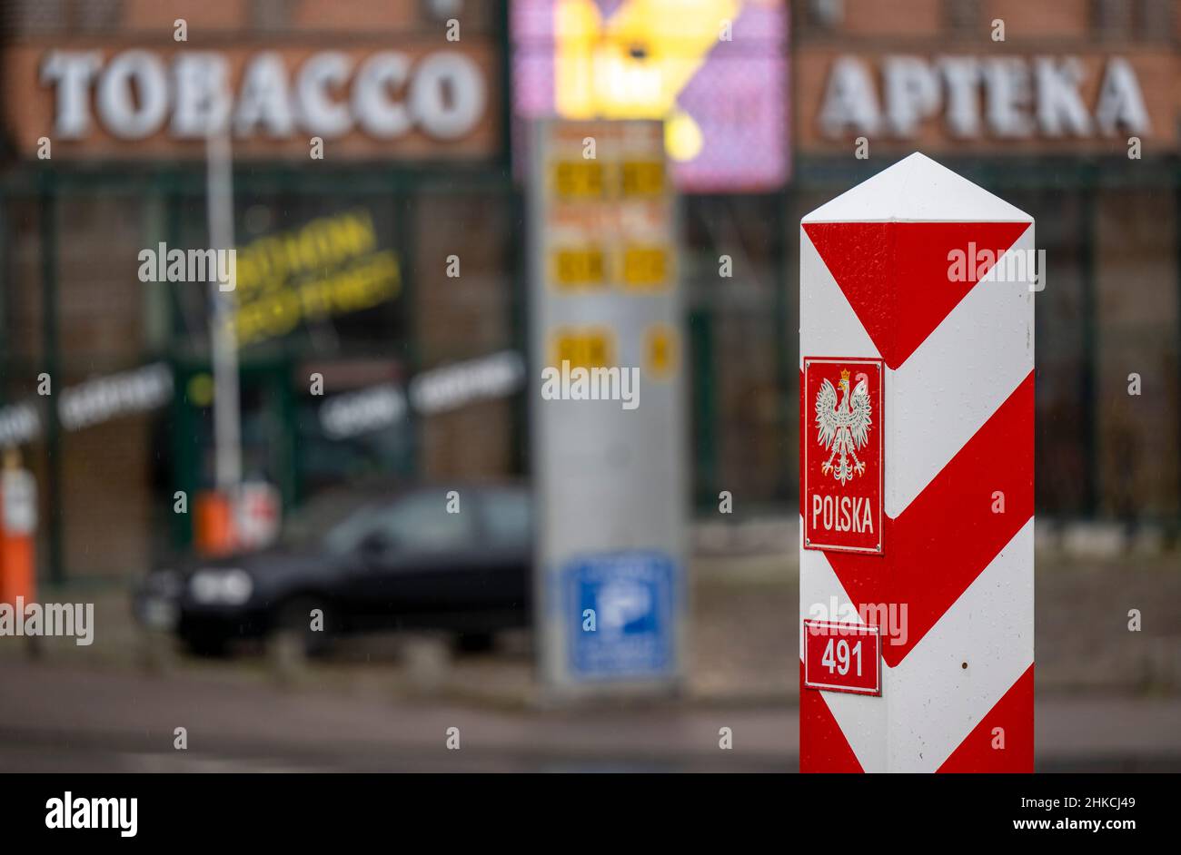 Slubice, Poland. 01st Feb, 2022. A border pillar in the national colors ...