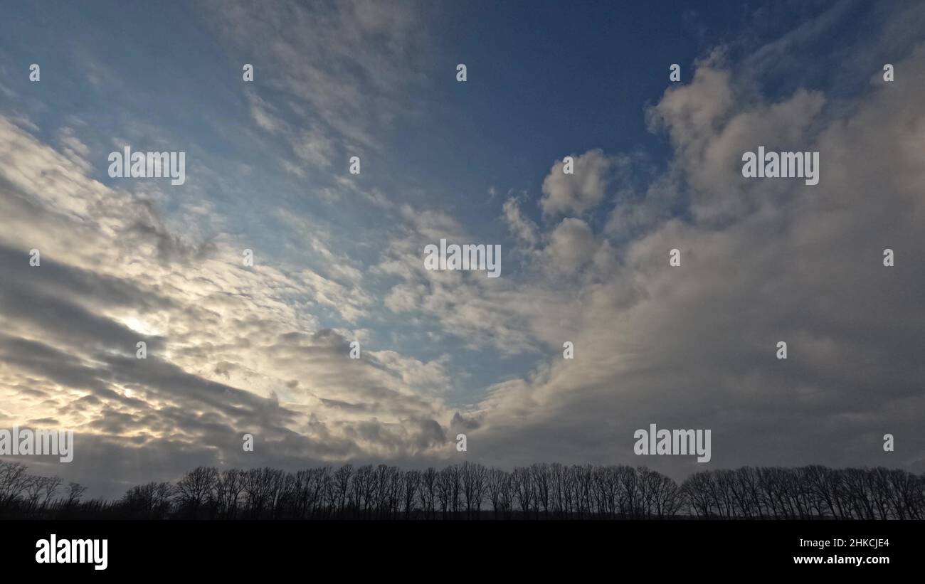 4k time lapse beautiful sky hi-res stock photography and images - Alamy