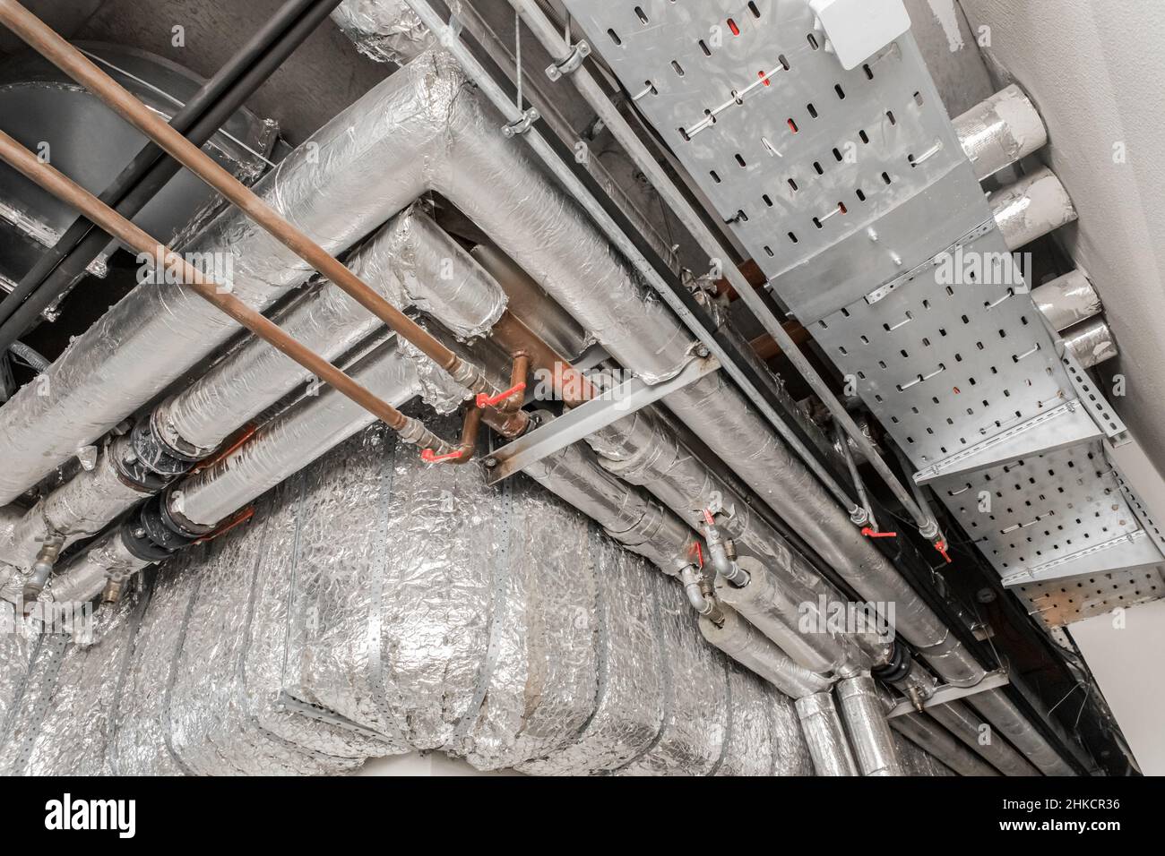 Ventilation air conditioning system in thermal insulation material duct ...