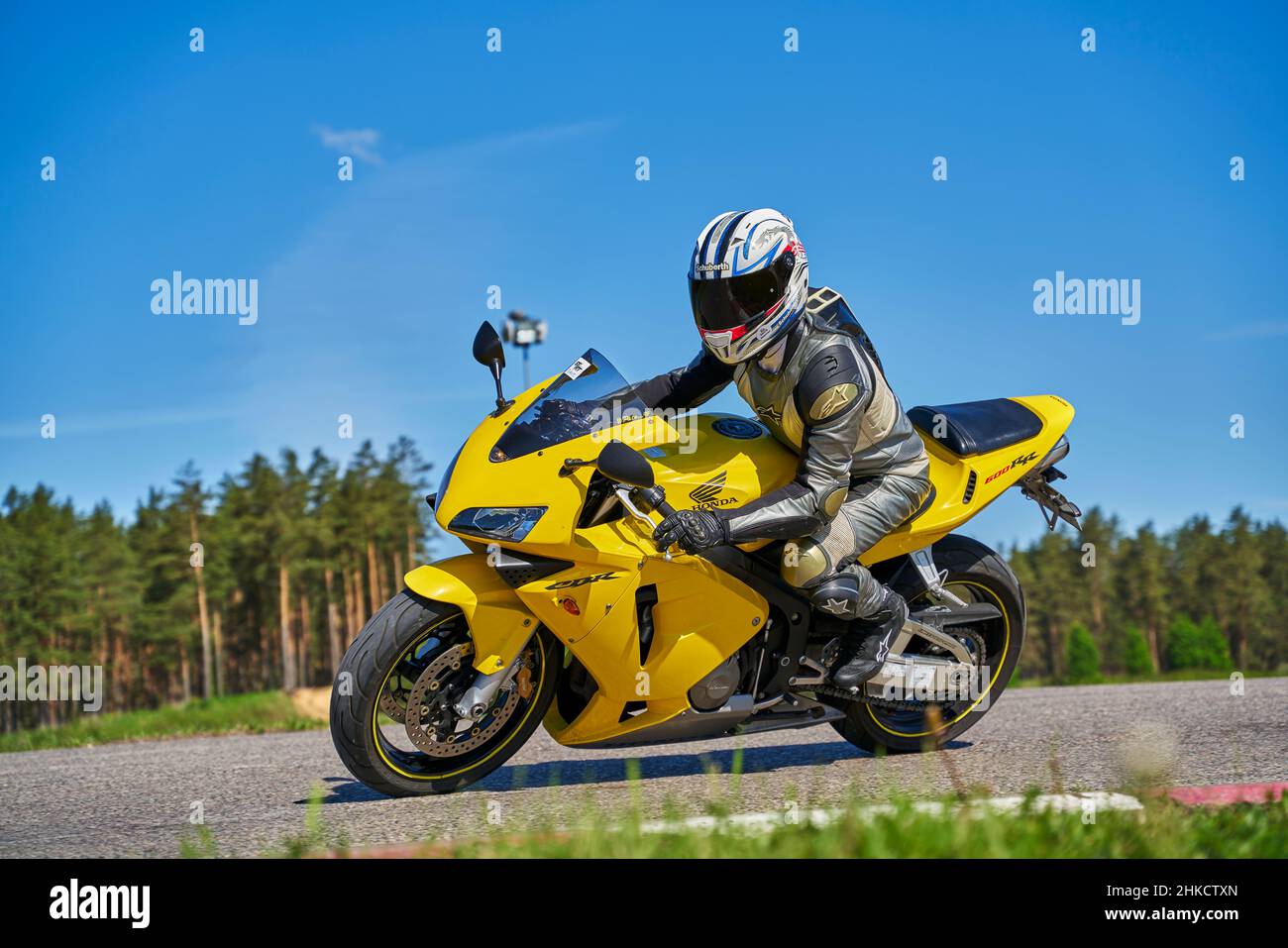 Empty bike racing track hi-res stock photography and images - Alamy