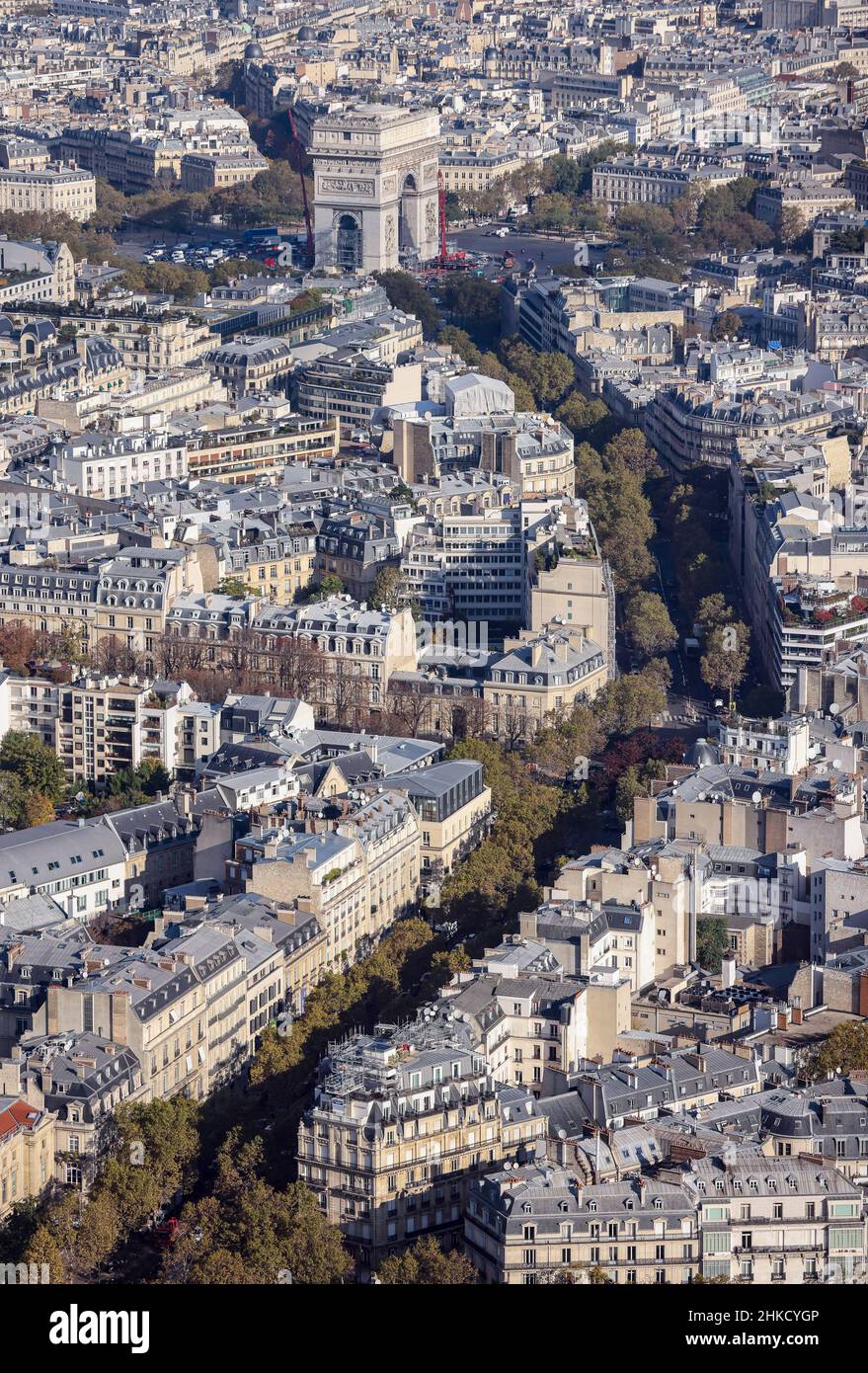 Arc de l'etoile paris from above hi-res stock photography and images - Alamy