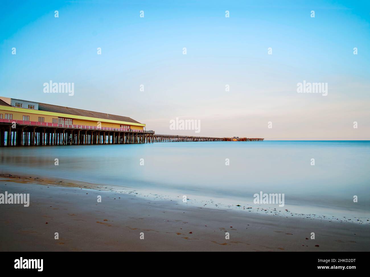 A long exposure shot of Walton Pier in Walton-On-The-Naze along the ...