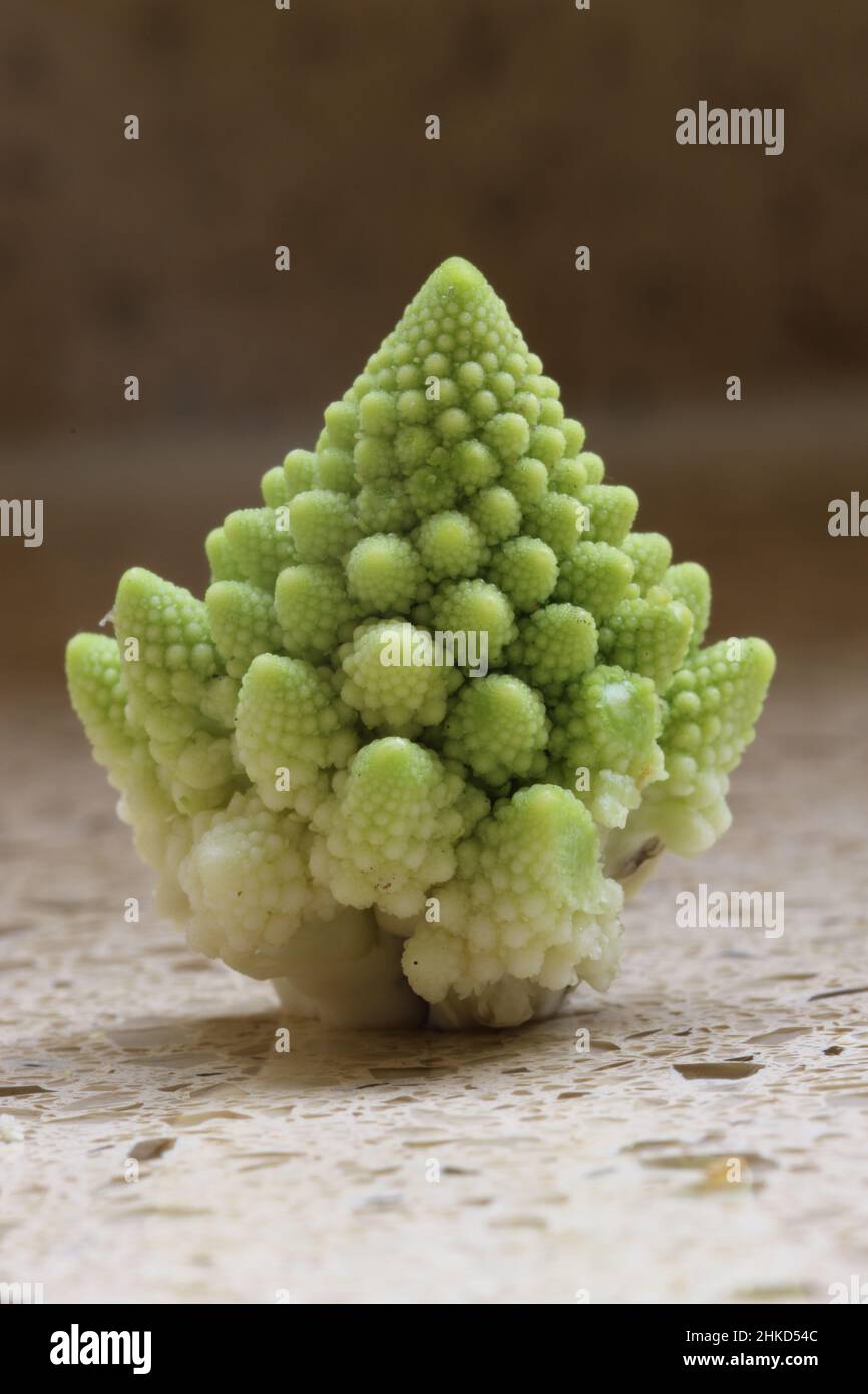 Romanesco Cauliflower florets Stock Photo - Alamy