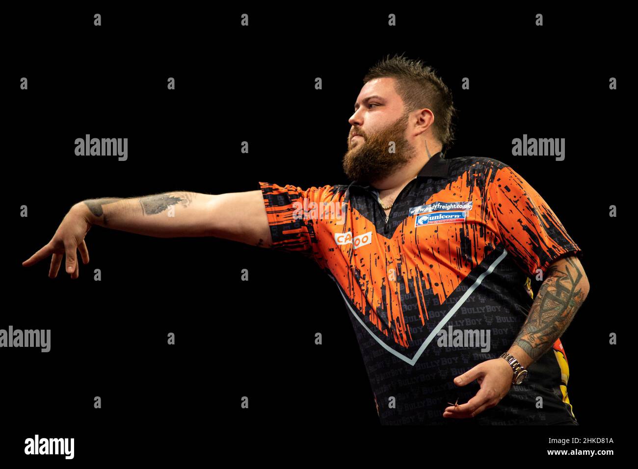 Michael smith darts 2022 hi-res stock photography and images - Alamy