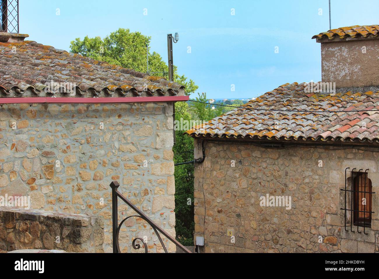 Castell medieval hi-res stock photography and images - Alamy