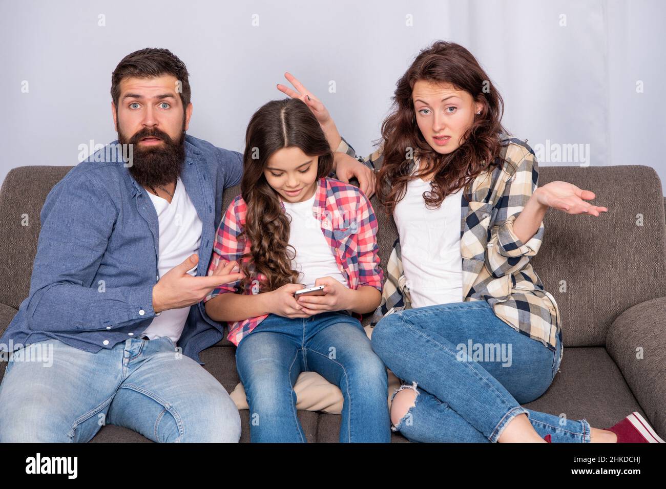 Unhappy parents complain on daughter spending much time on smartphone ...