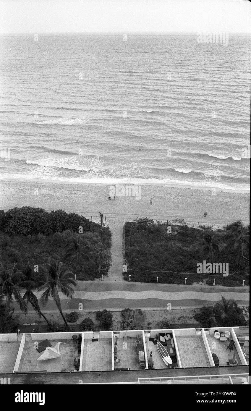 Ocean and coast Black and White Stock Photos & Images - Alamy