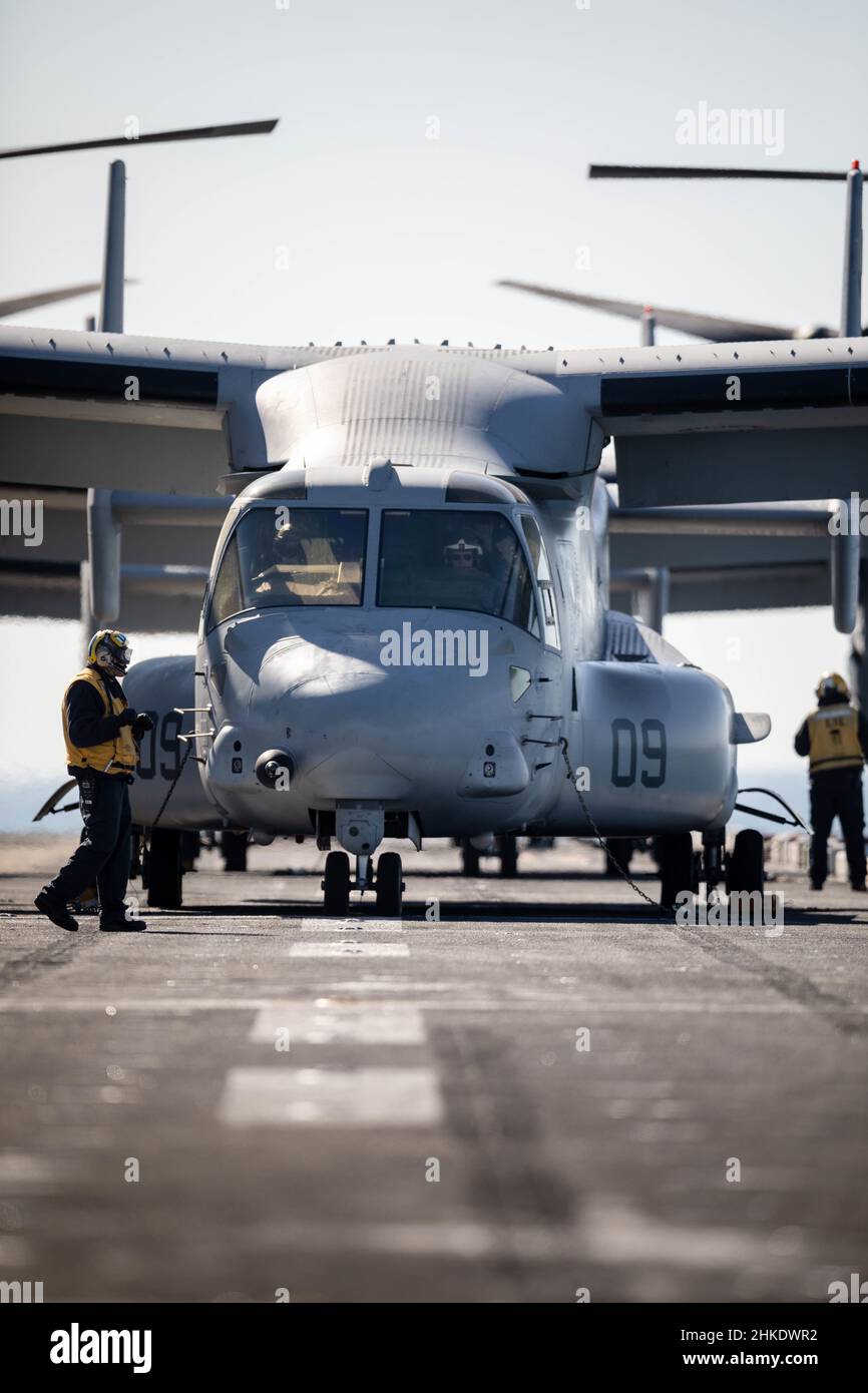 ATLANTIC OCEAN – An MV-22 Osprey, attached to Marine Medium Tiltrotor ...