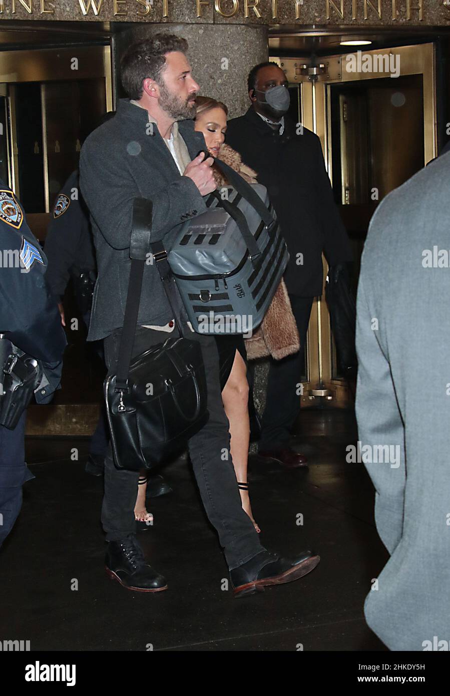 Jennifer lopez ben affleck marry me hi-res stock photography and images ...