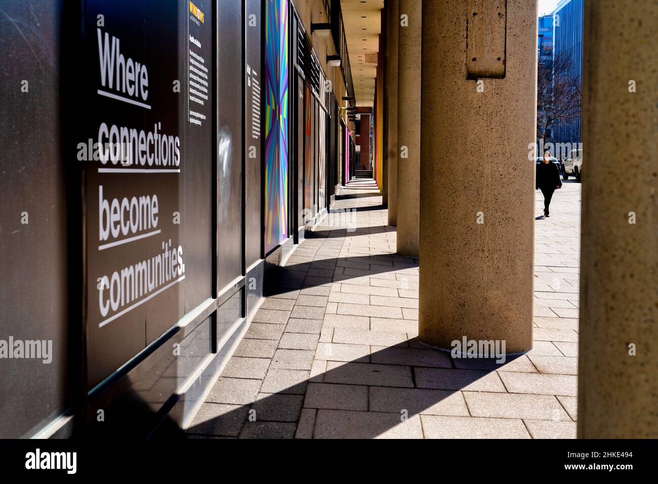 Empty sidewalk hi-res stock photography and images - Alamy