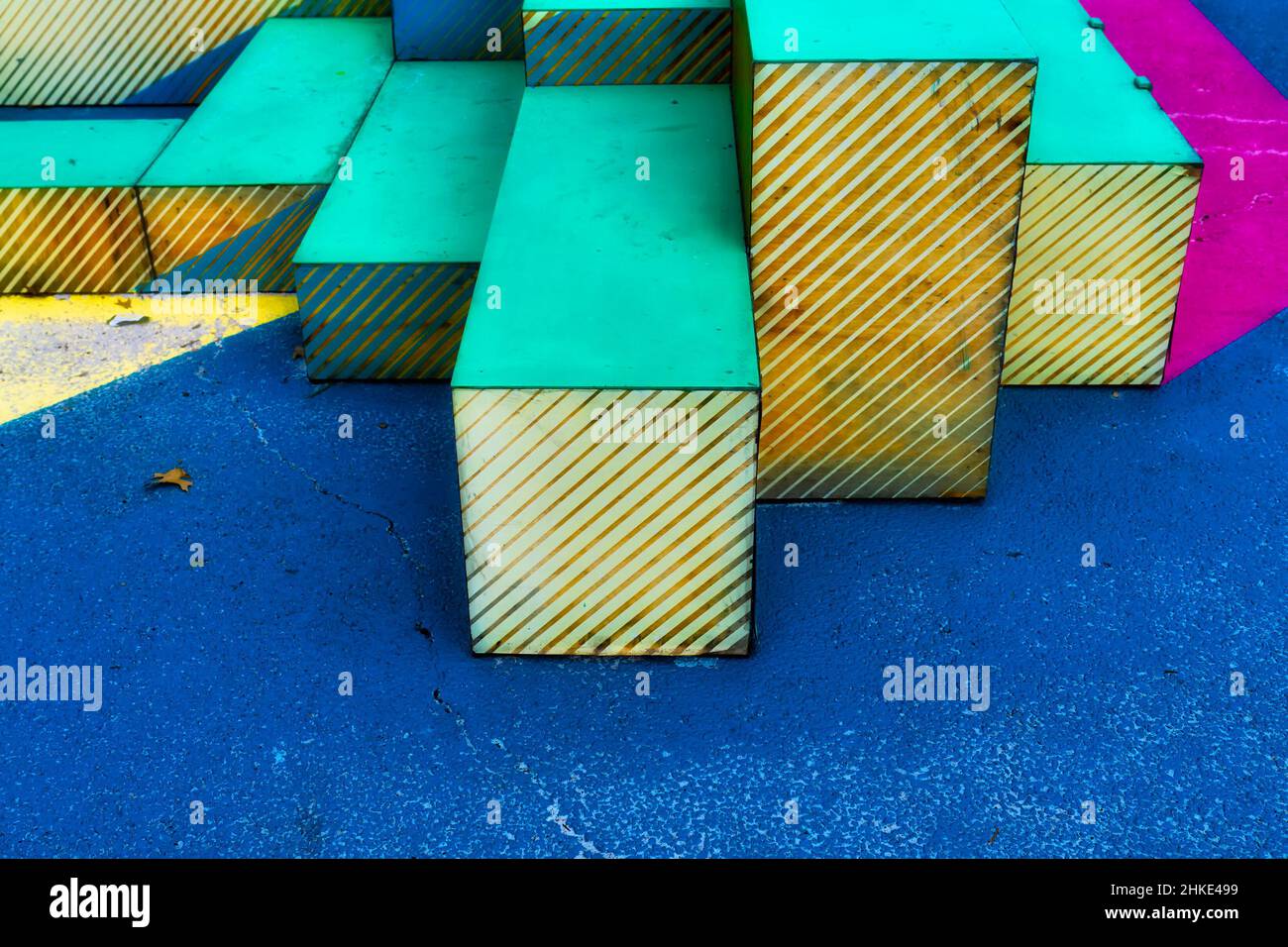 Pavement cubes hi-res stock photography and images - Alamy