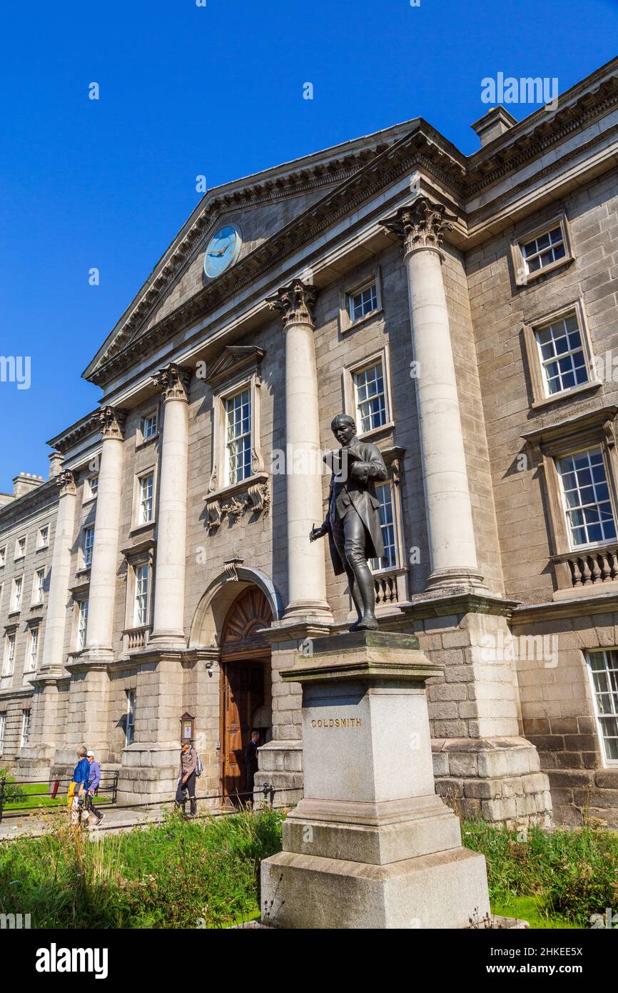 Oliver Goldsmith Statue, Trinity College, Dublin City, County Dublin ...