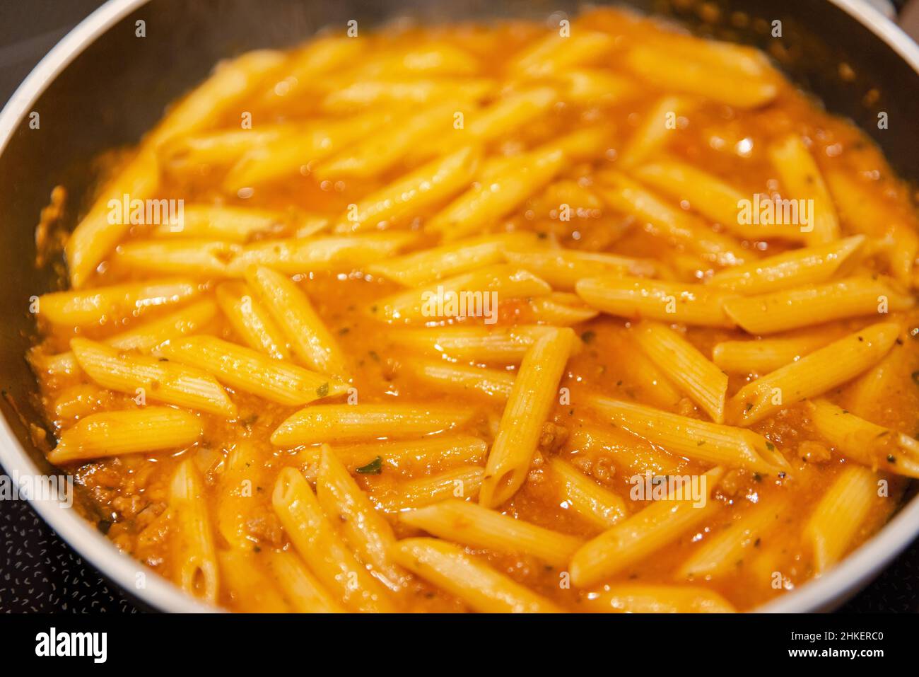 Aldente pasta hi-res stock photography and images - Alamy