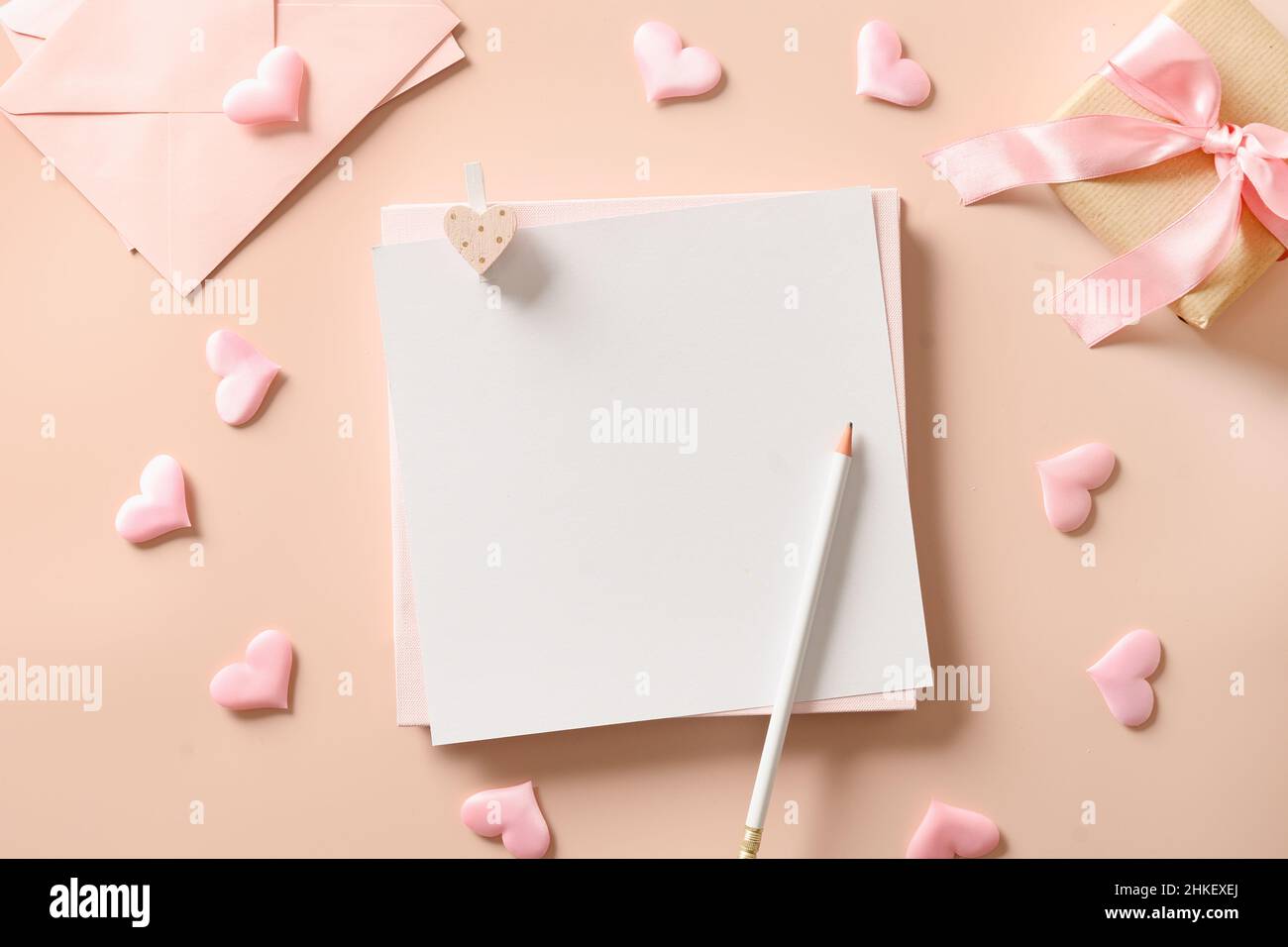 Valentine's day blank for letter with empty blank and pink hearts, gift ...