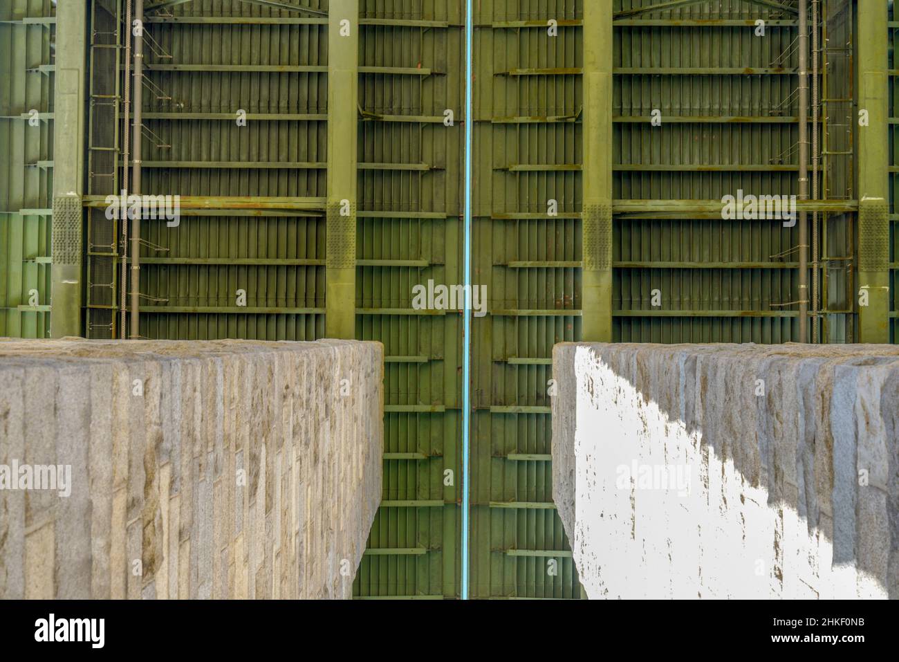 Motorway bridge on the A3 made of steel plate beams over the Danube ...