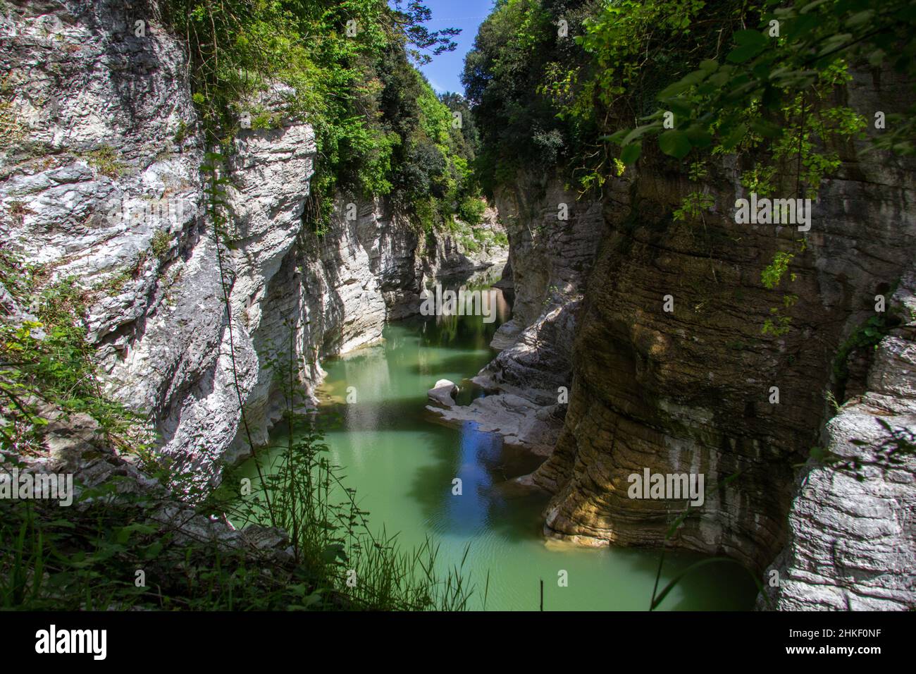 Section of the Metauro river named Marmitte dei Giganti Stock Photo - Alamy
