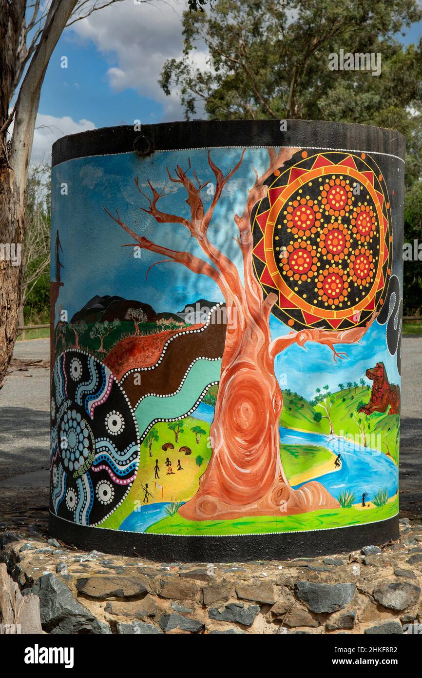 Indigenous Water Tank Art, Kilgowla Rest Area, Tarcutta, NSW, Australia ...