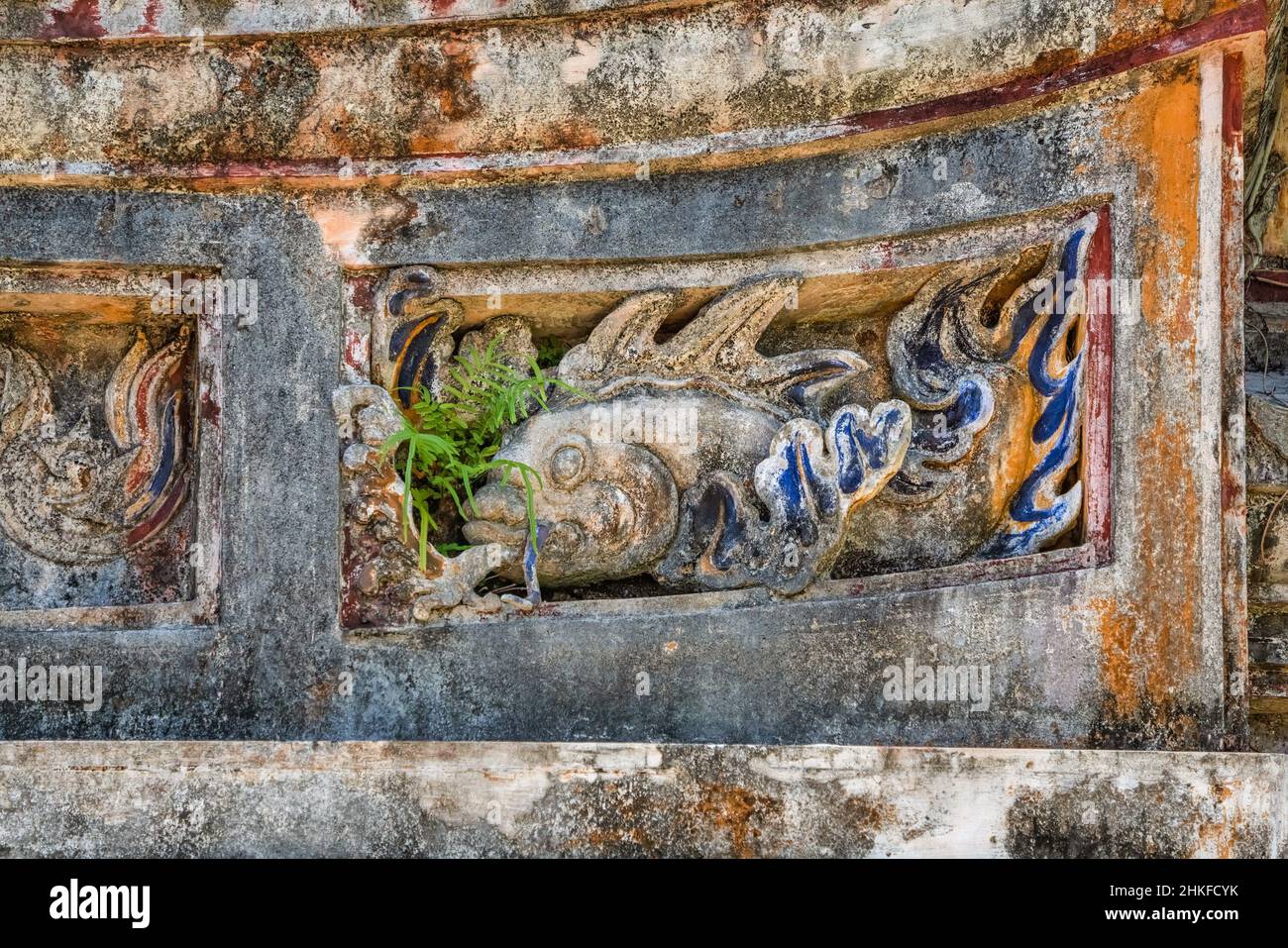 Gate of the Hien Lam Cac house in the Imperial City with the Purple ...