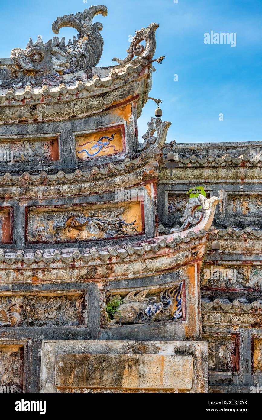 Gate of the Hien Lam Cac house in the Imperial City with the Purple ...