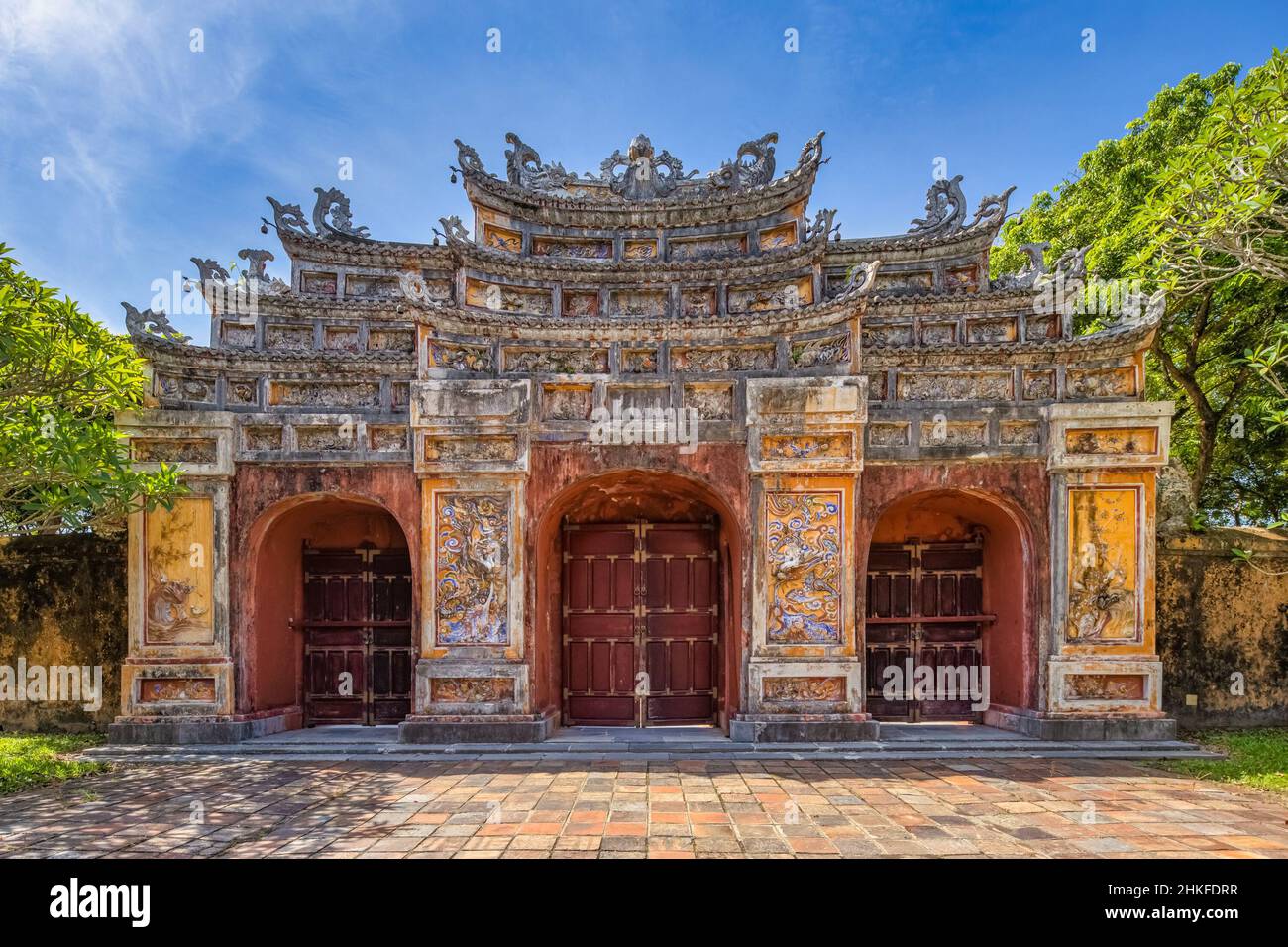 Gate of the Hien Lam Cac house in the Imperial City with the Purple ...