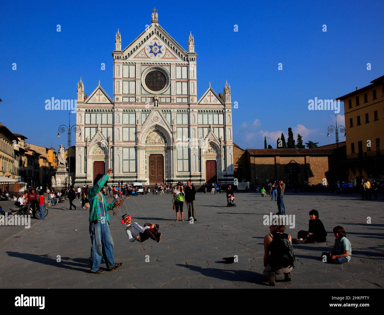 Franciscan's church Santa Croce in the Piazza Santa Croce in Firenze ...