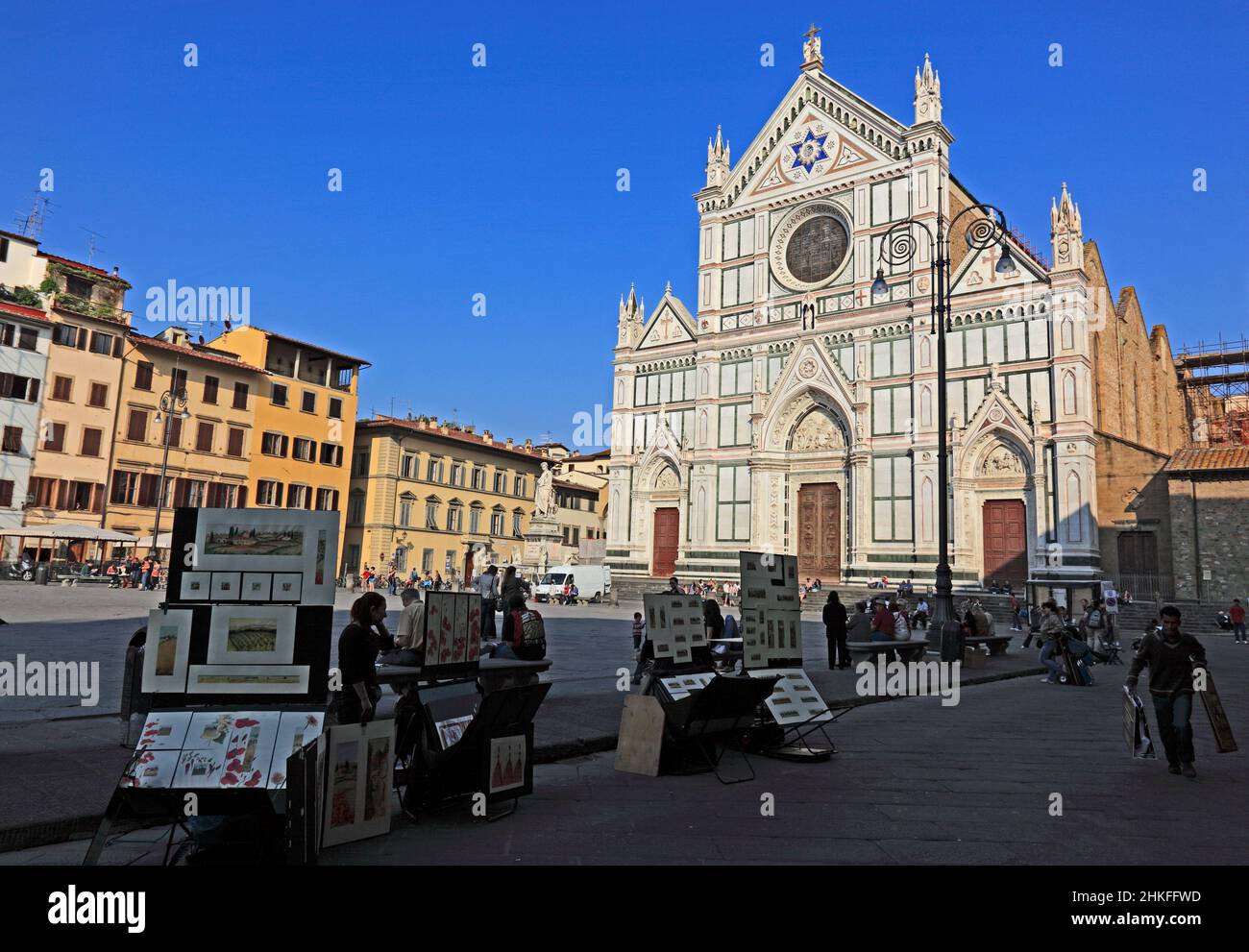 Franciscan's church Santa Croce in the Piazza Santa Croce in Firenze ...