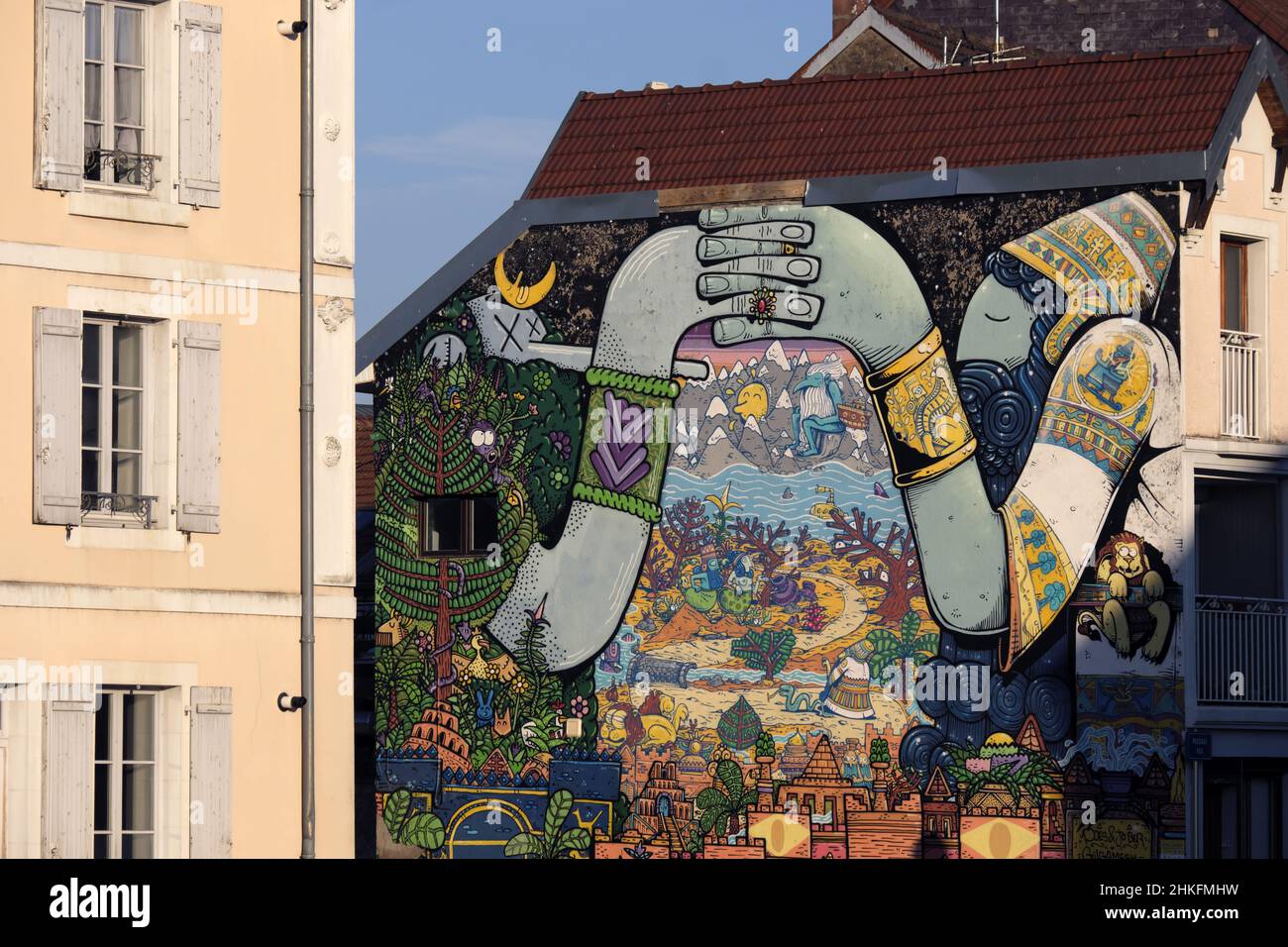 Façade de la gare hi-res stock photography and images - Alamy